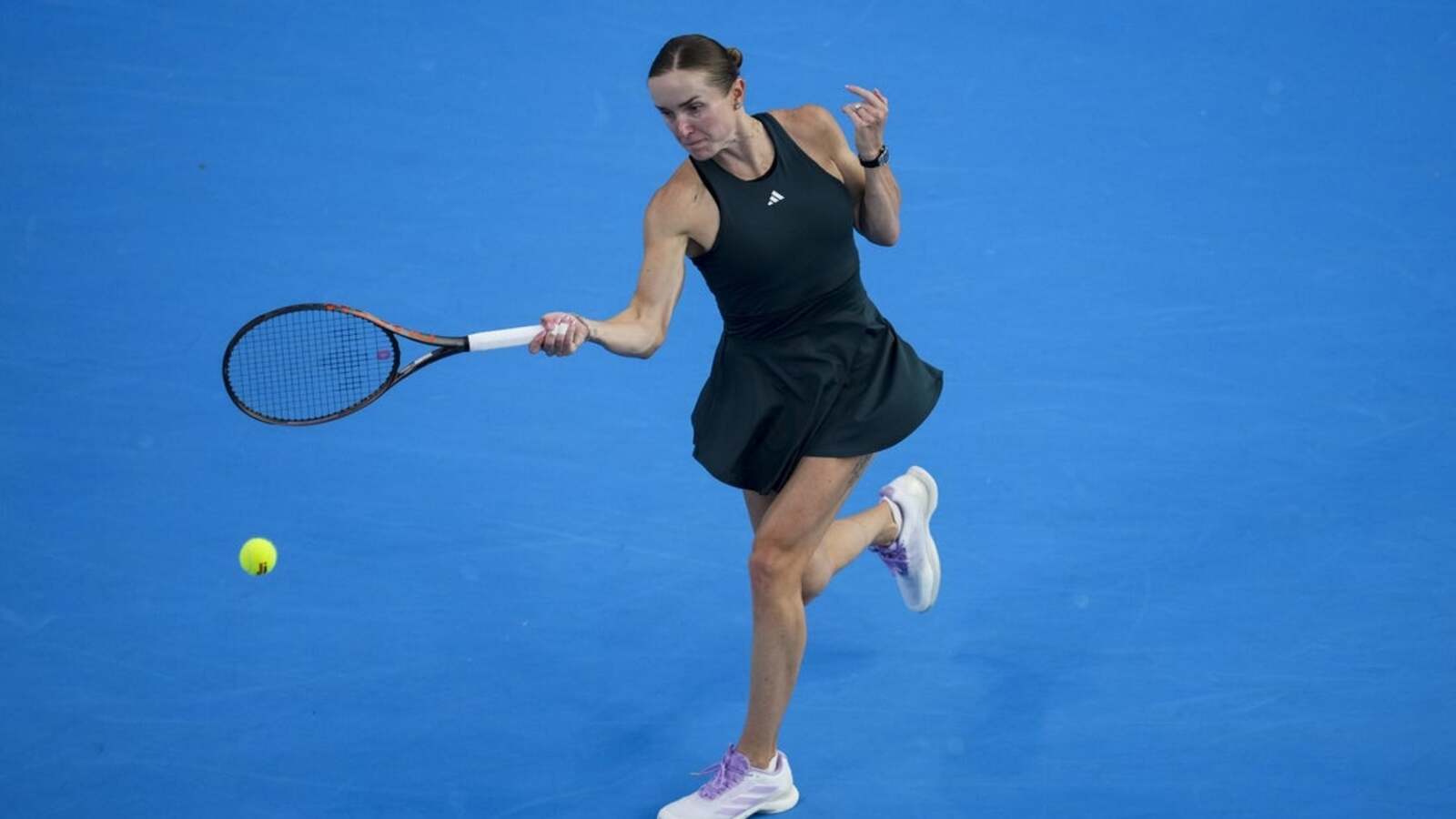 WTA roundup: Top seeds surge into finals in Brisbane, Auckland | Yardbarker
