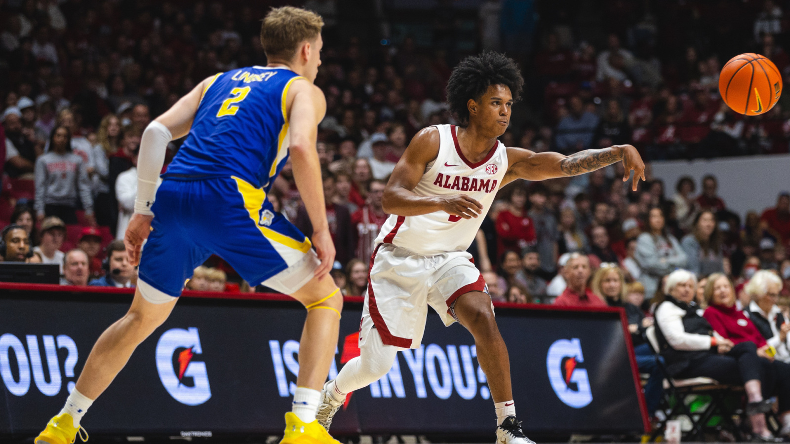 Holloway explodes as No. 5 Alabama rolls over South Dakota State ...