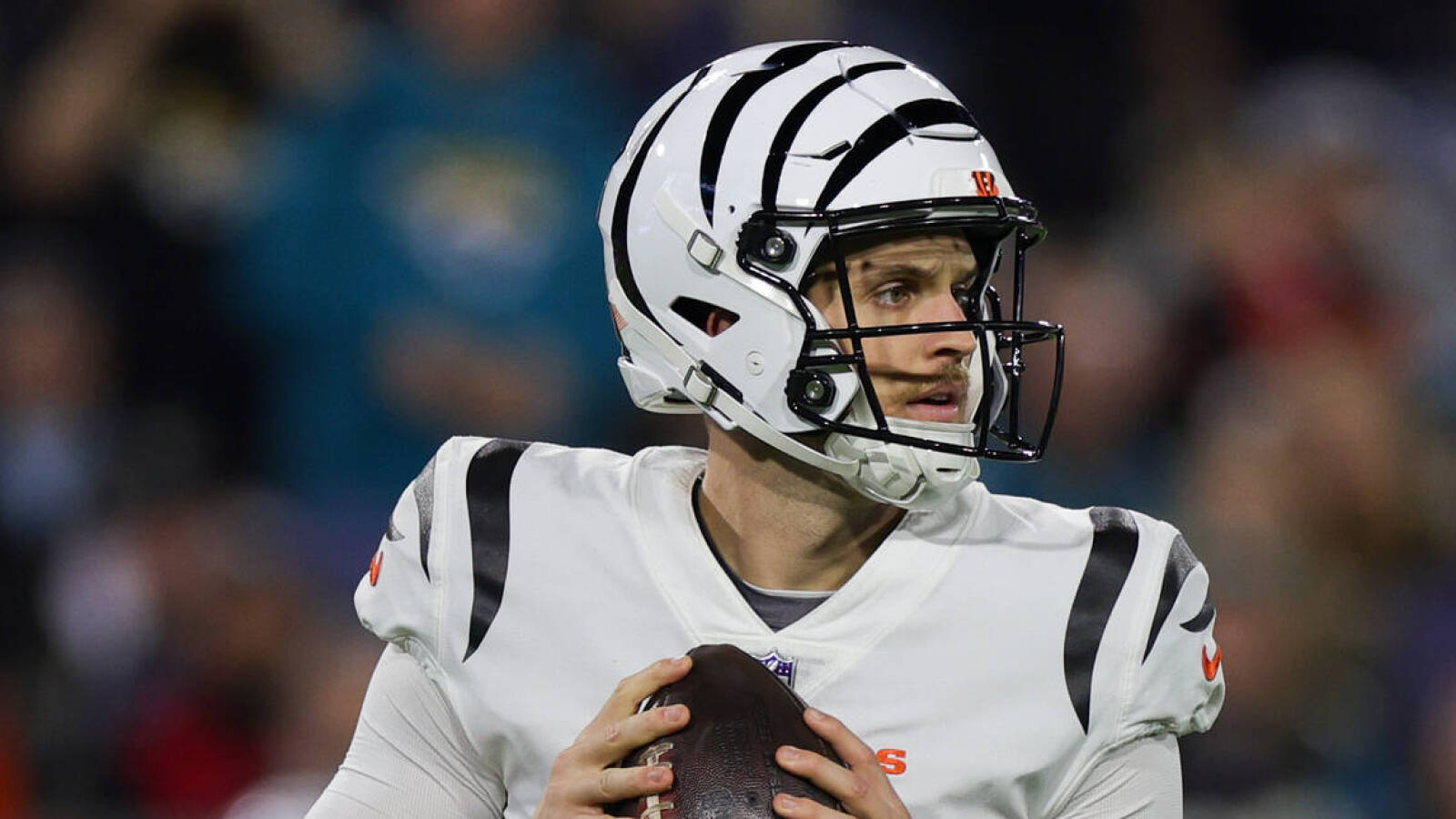 'MNF' takeaways: Excellent backup play, Lawrence injury highlight ...