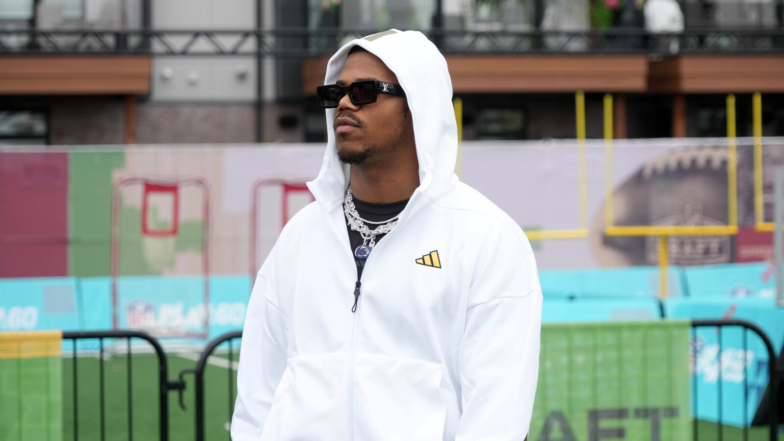 Abdul Carter Makes It Clear Where His Eagles Allegiance Stands if ...