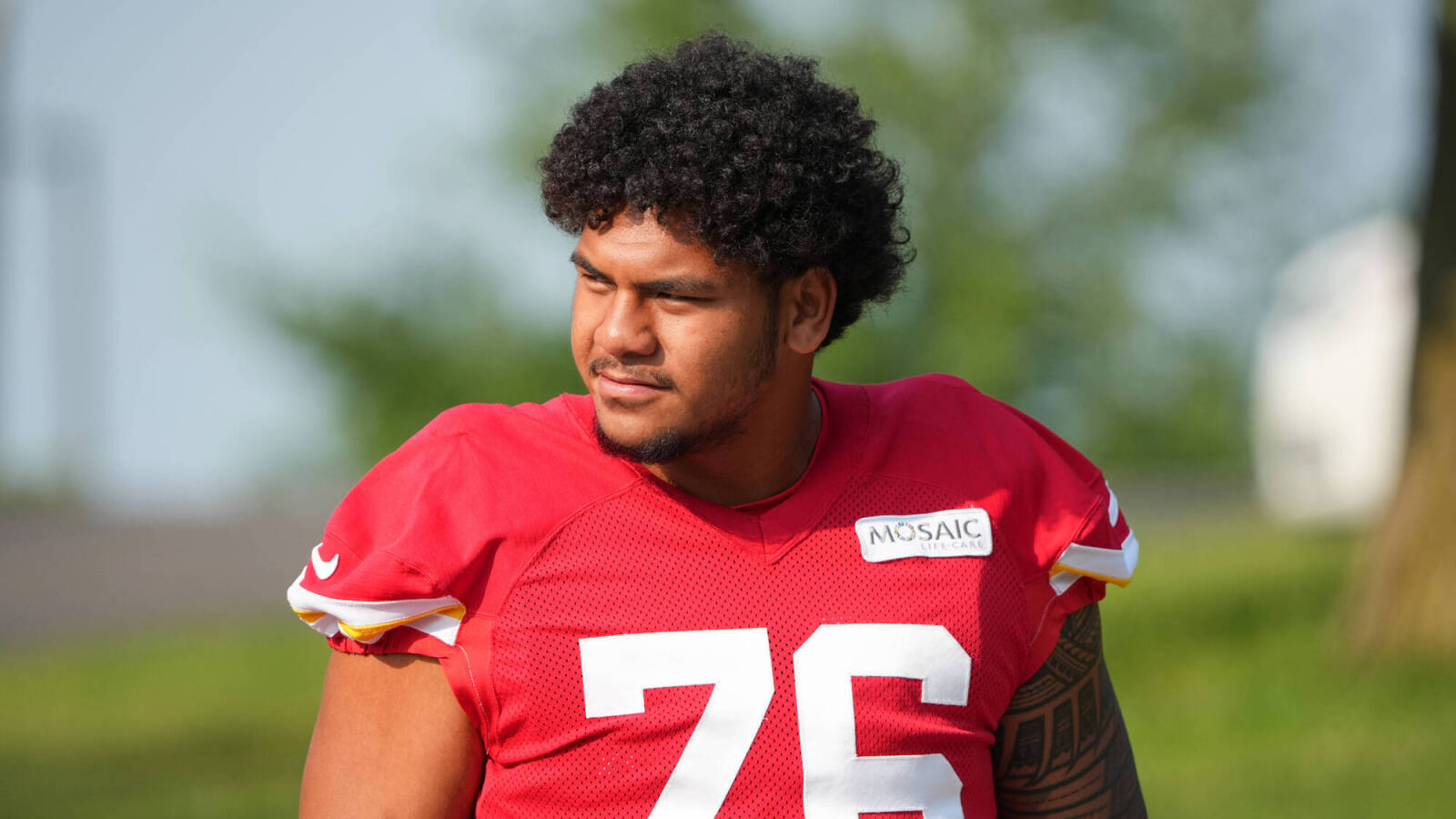 Chiefs to bench rookie LT | Yardbarker