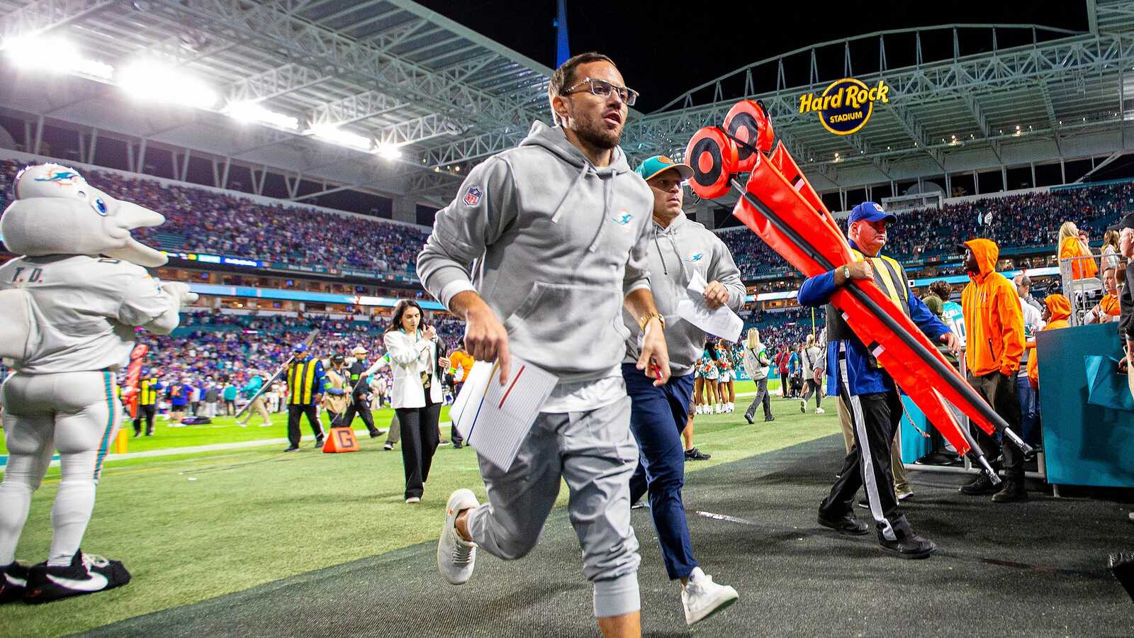 Miami Dolphins Add More Help Amidst Crazy Injuries | Yardbarker