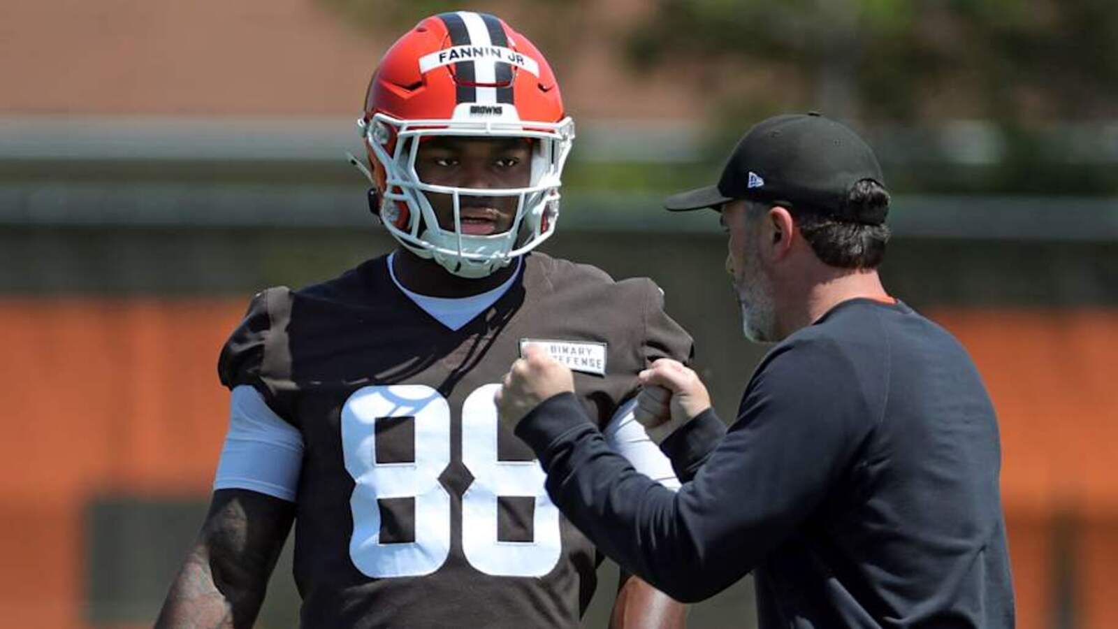 Browns Training Camp Preview: Rookie Tight End Poised For Pivotal Role ...