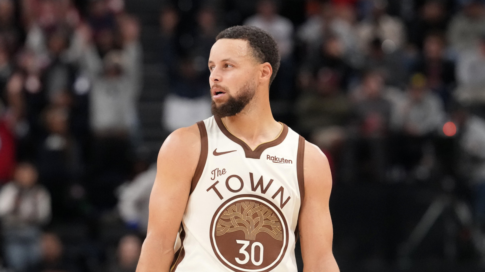 Steph Curry's reaction to Steve Kerr's ejection says everything about ...