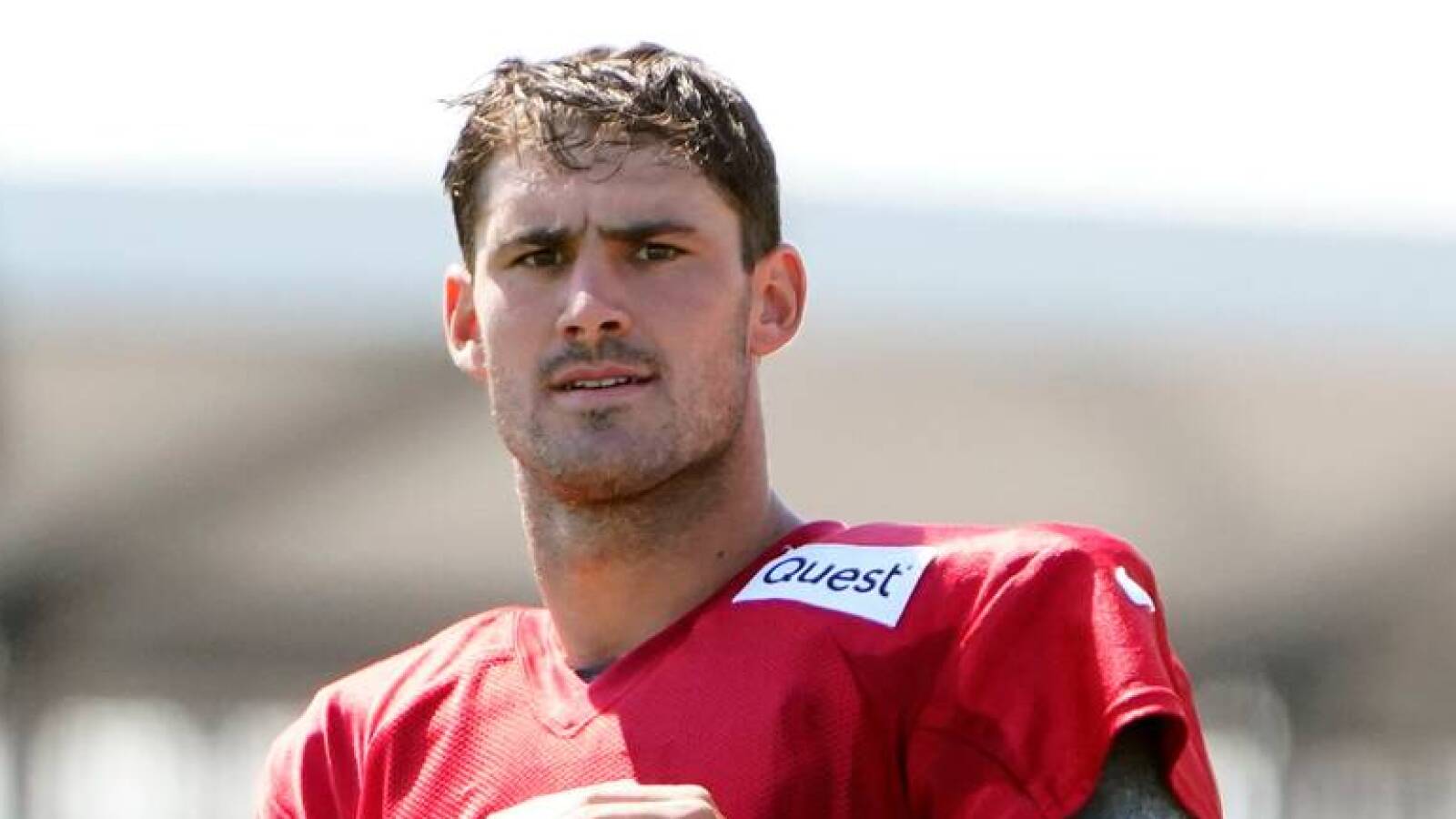 Watch: Fans fail to recognize Giants' Daniel Jones in undercover retail ...