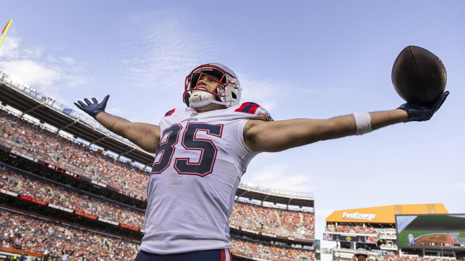 King of Props: Hunter will be a gatherer | Yardbarker