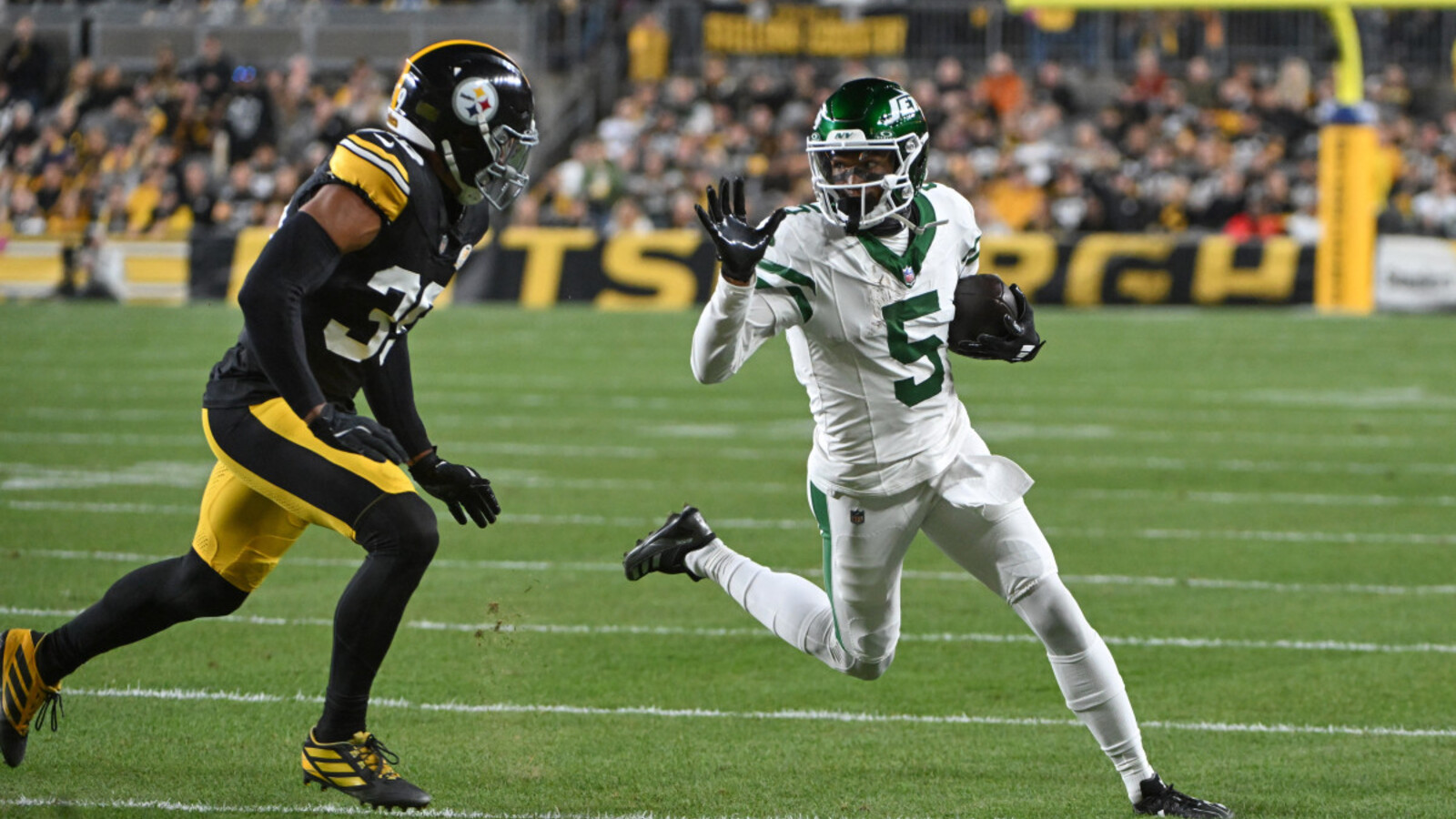 Jets' Garrett Wilson Gets 'Hall Of Fame' Praise From Tyrod Taylor ...