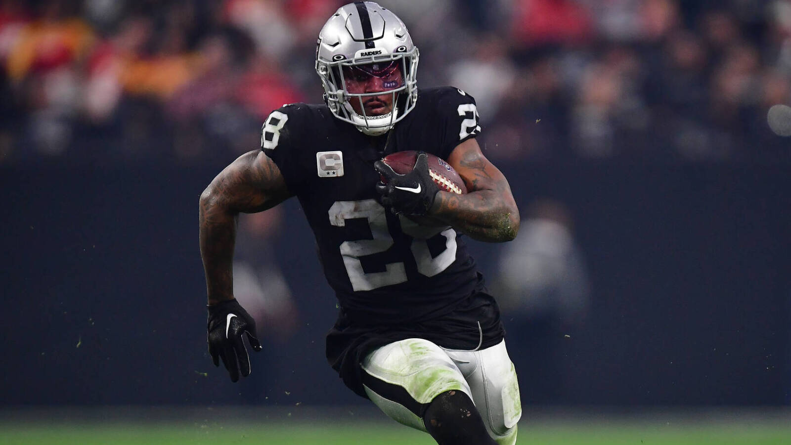 Raiders' Josh Jacobs prepared to sacrifice for Aaron Rodgers | Yardbarker