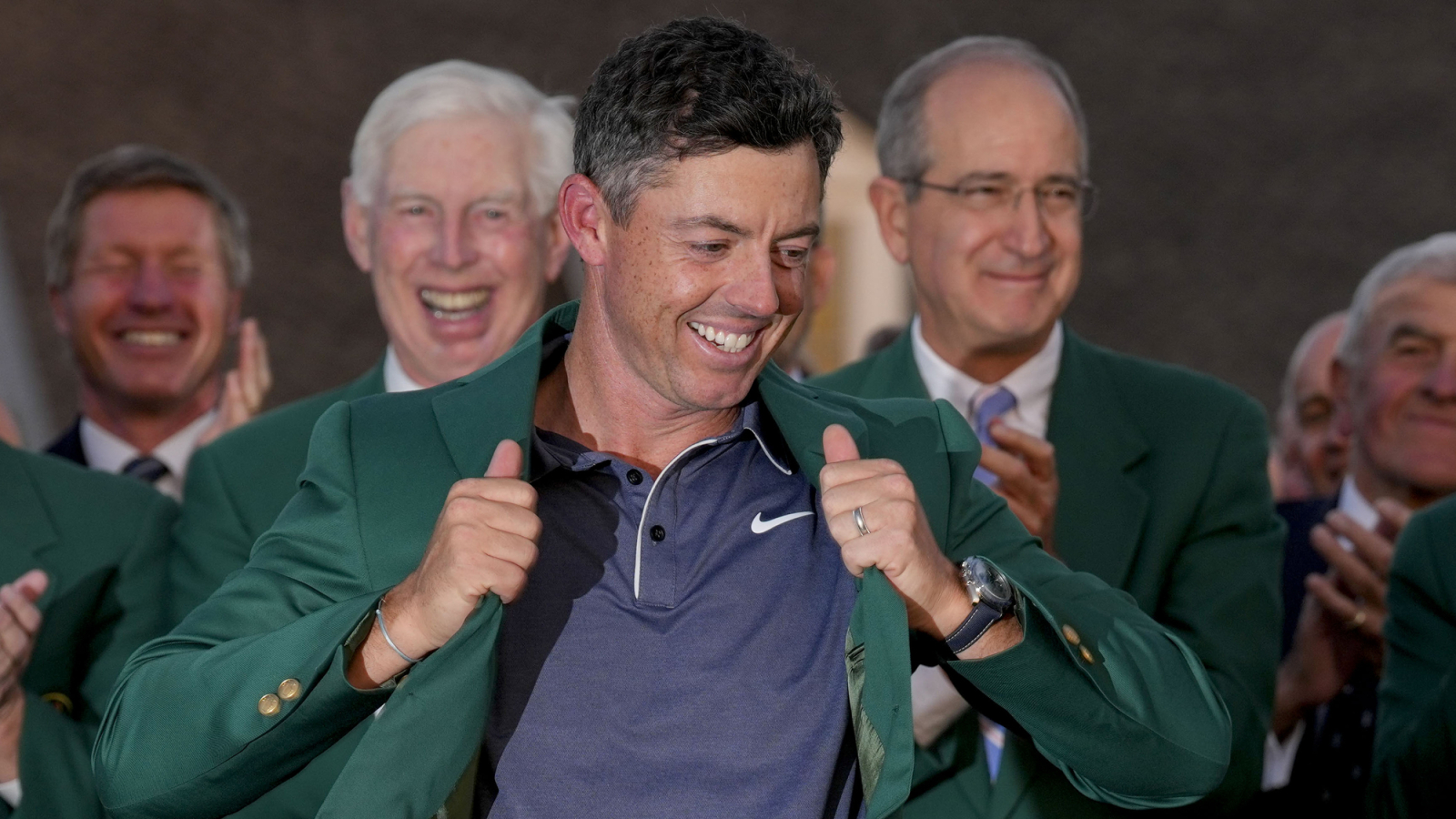Rory McIlroy survives near choke to finally win Masters | Yardbarker