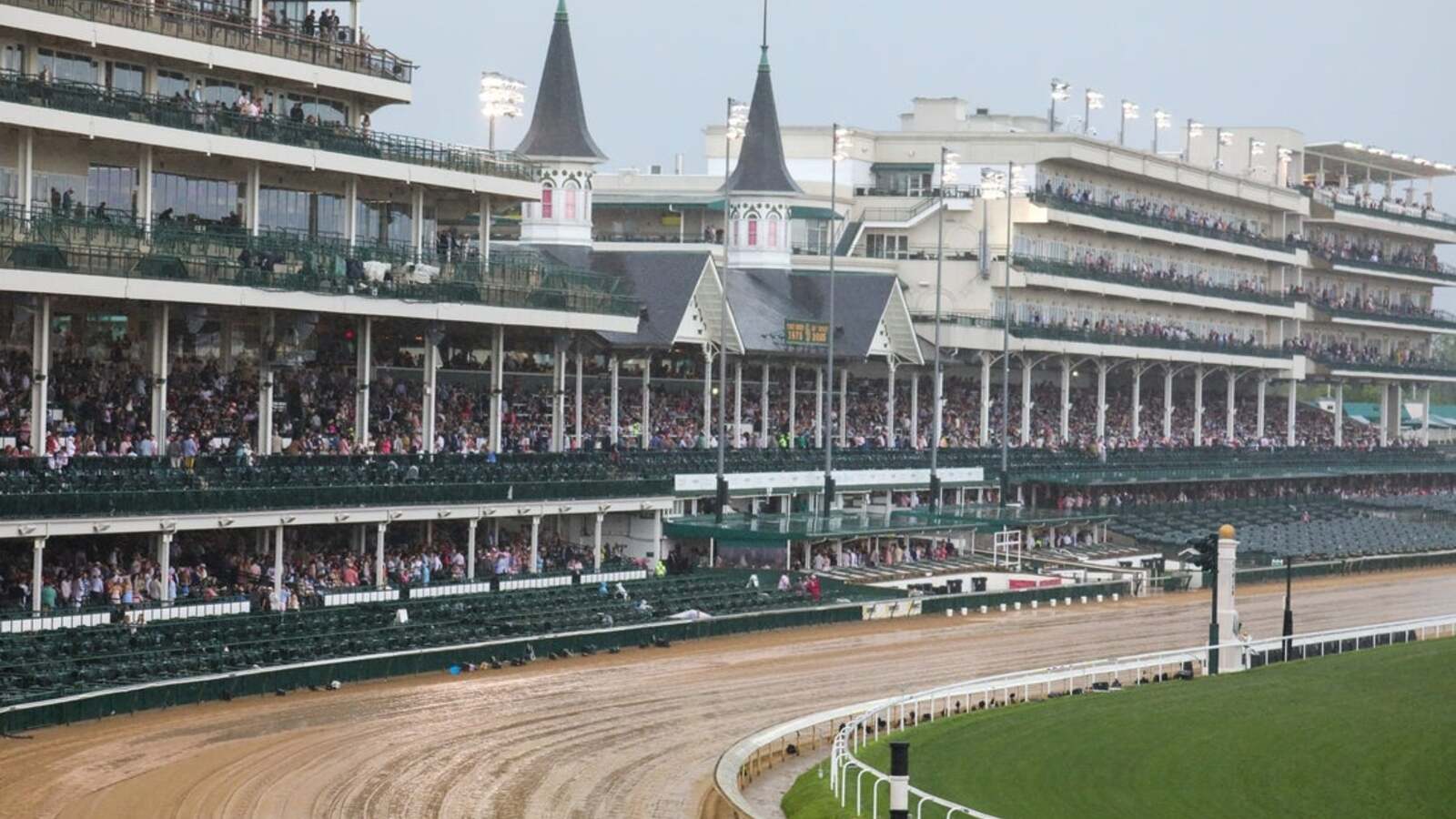 Good Cheer wins down the stretch at Kentucky Oaks | Yardbarker