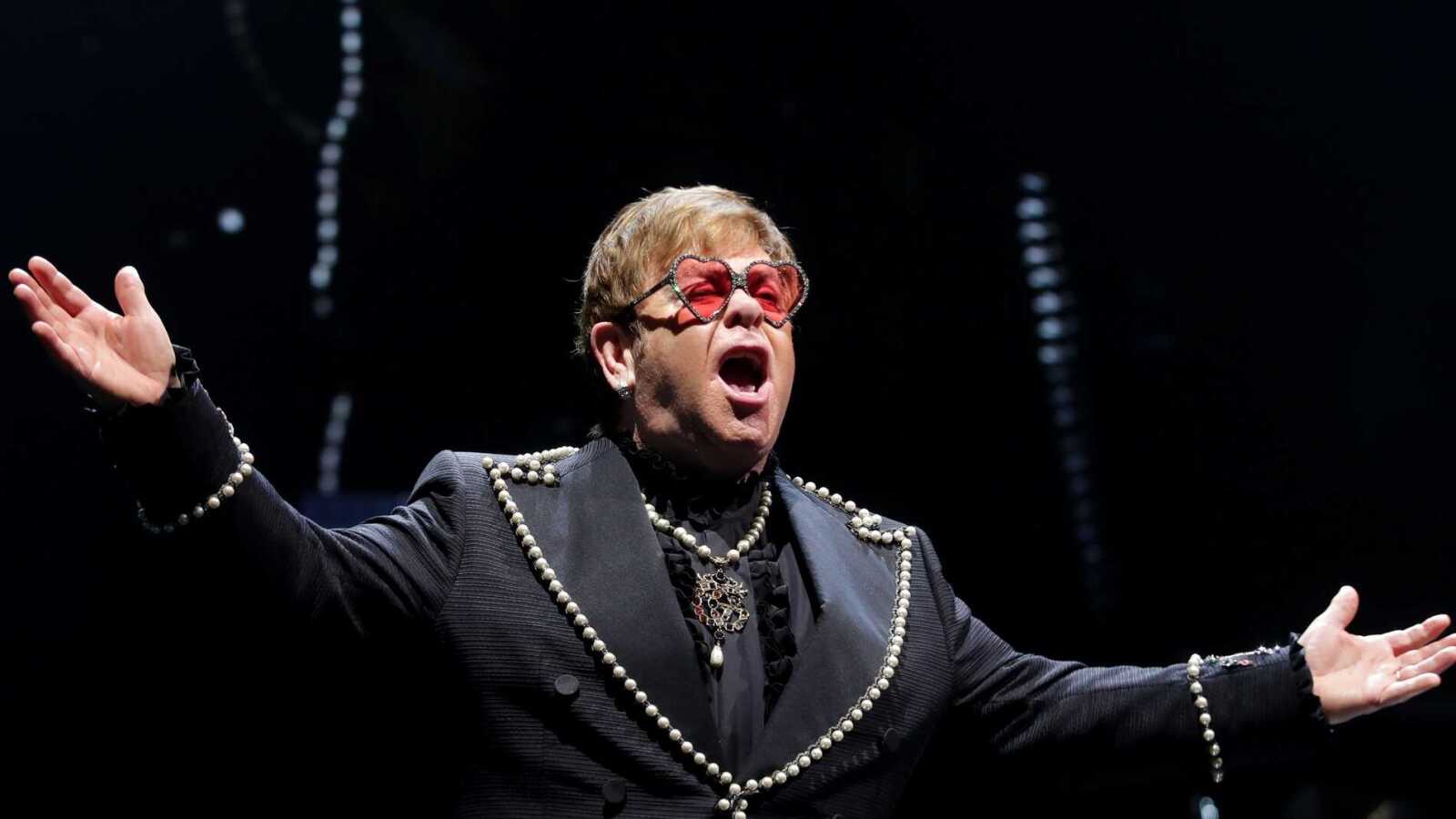 20 artists who got tired of performing their old hit songs | Yardbarker