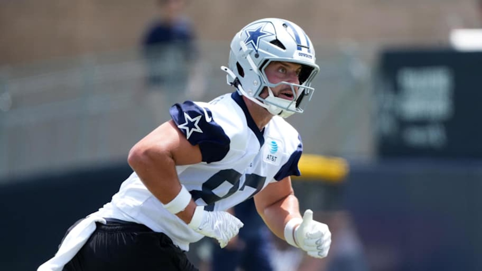 Jake Ferguson steals show in Cowboys' second training camp practice ...