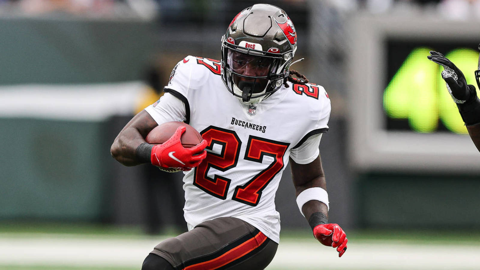 Buccaneers RB Ronald Jones doubtful vs. Eagles | Yardbarker