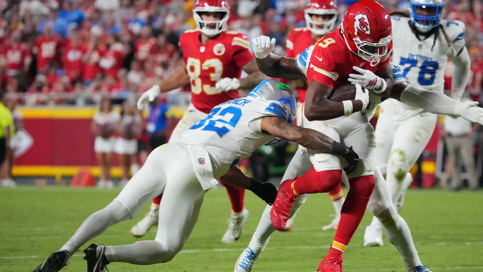 Brian Branch punch starts postgame fight following Chiefs win over ...
