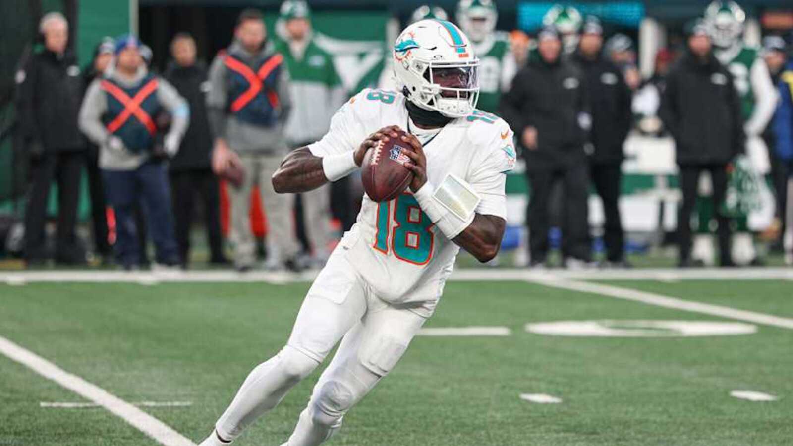 Jets Could Boost QB Room By Poaching Playmaker From Rival | Yardbarker