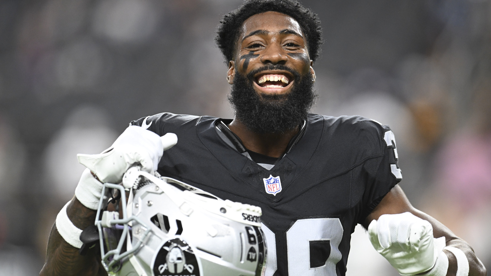 Nate Hobbs Making Early Impact in Green Bay | Yardbarker