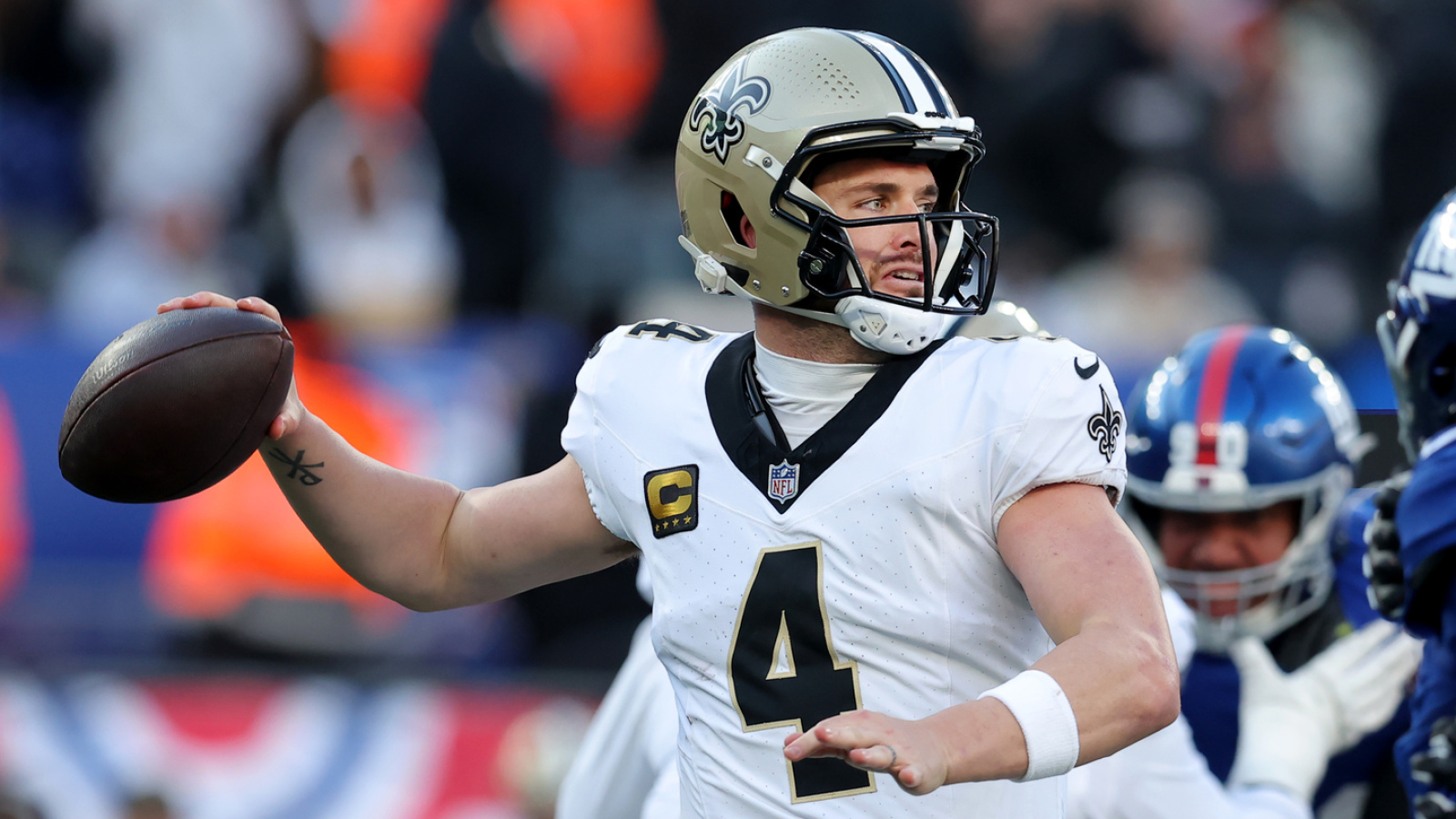 Derek Carr has blunt message for Saints about his contract | Yardbarker