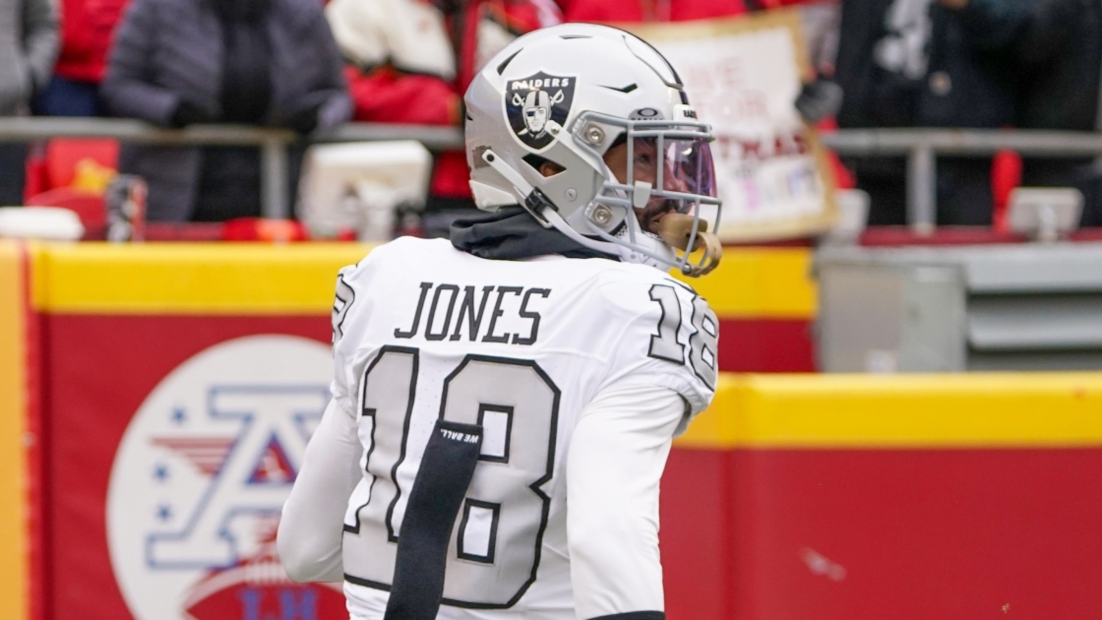 Jack Jones appears to taunt child Chiefs fans following pick-six ...