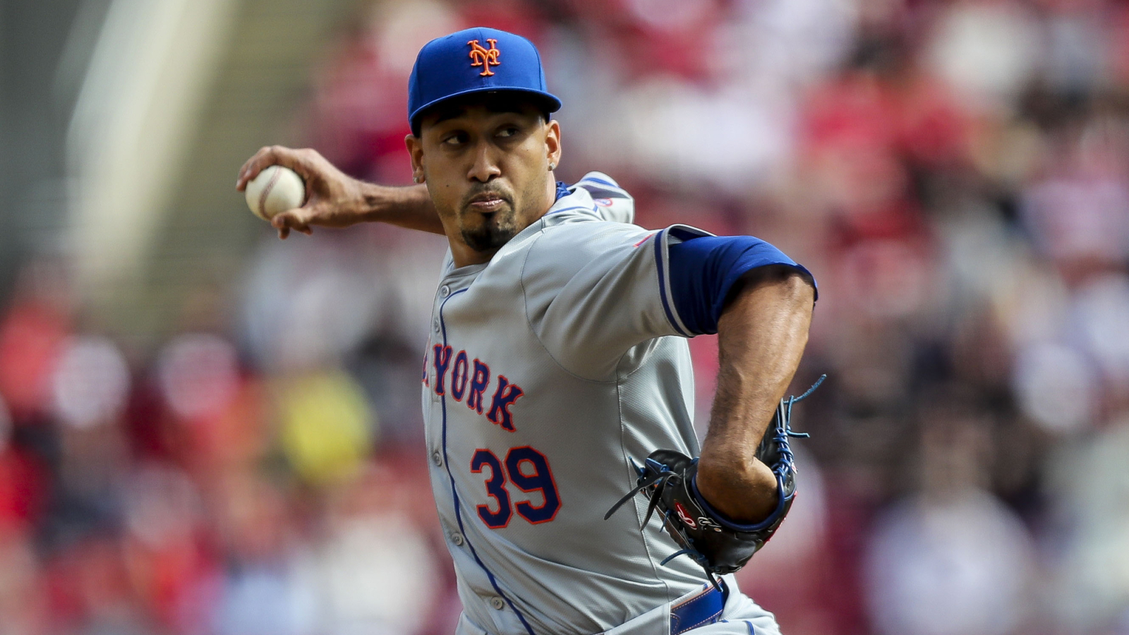 Edwin Diaz ejected after sticky substance discovered on his hand ...