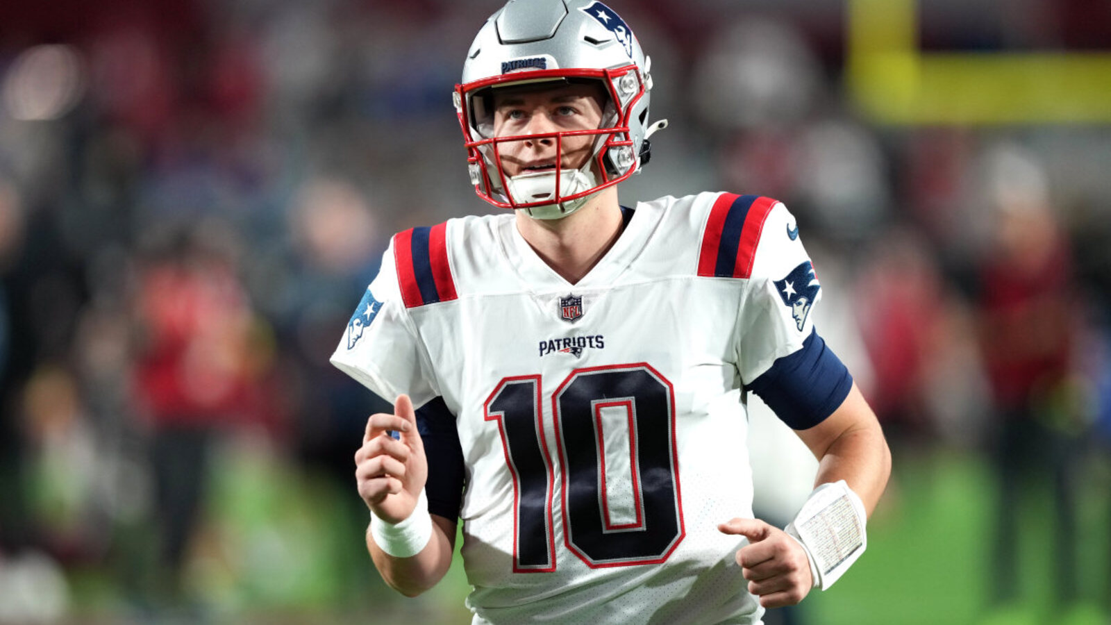 When did Mac Jones’ QB coach want him to ask for a trade from Patriots ...