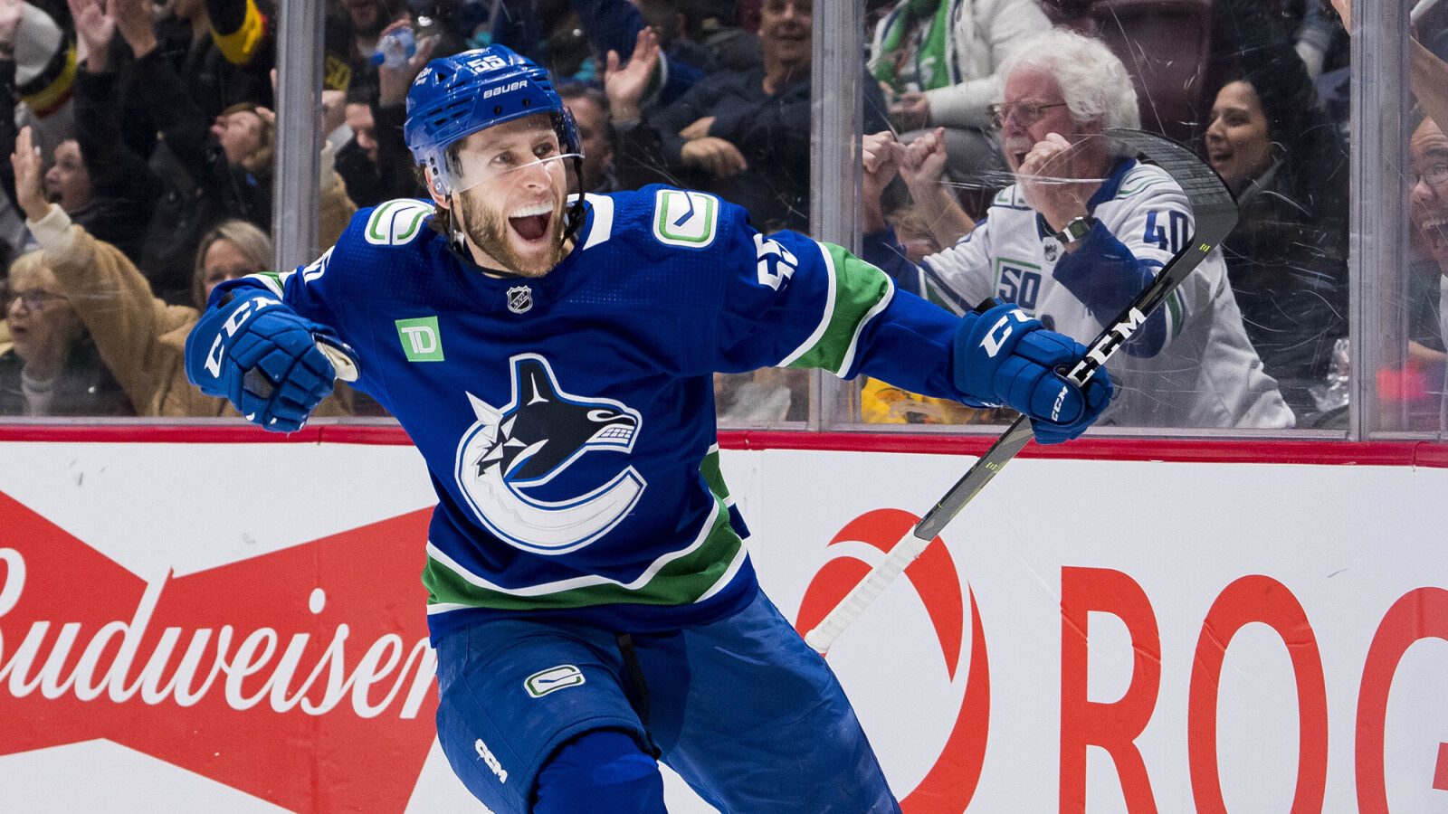 Canucks place Jett Woo and Guillaume Brisebois on waivers | Yardbarker