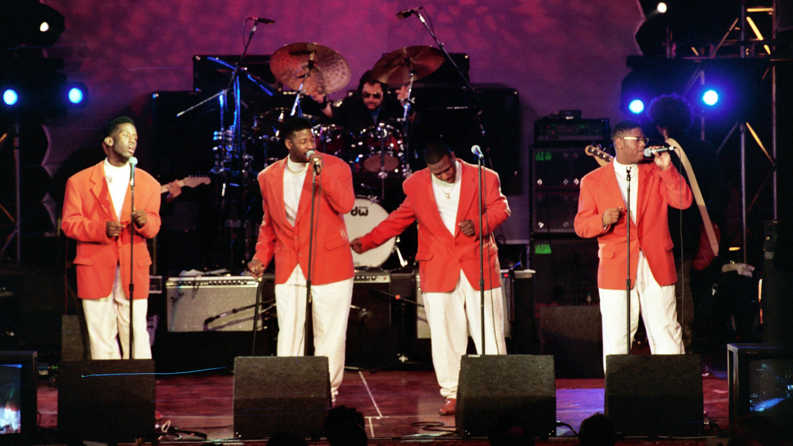 The 20 most iconic boy band songs of all time | Yardbarker