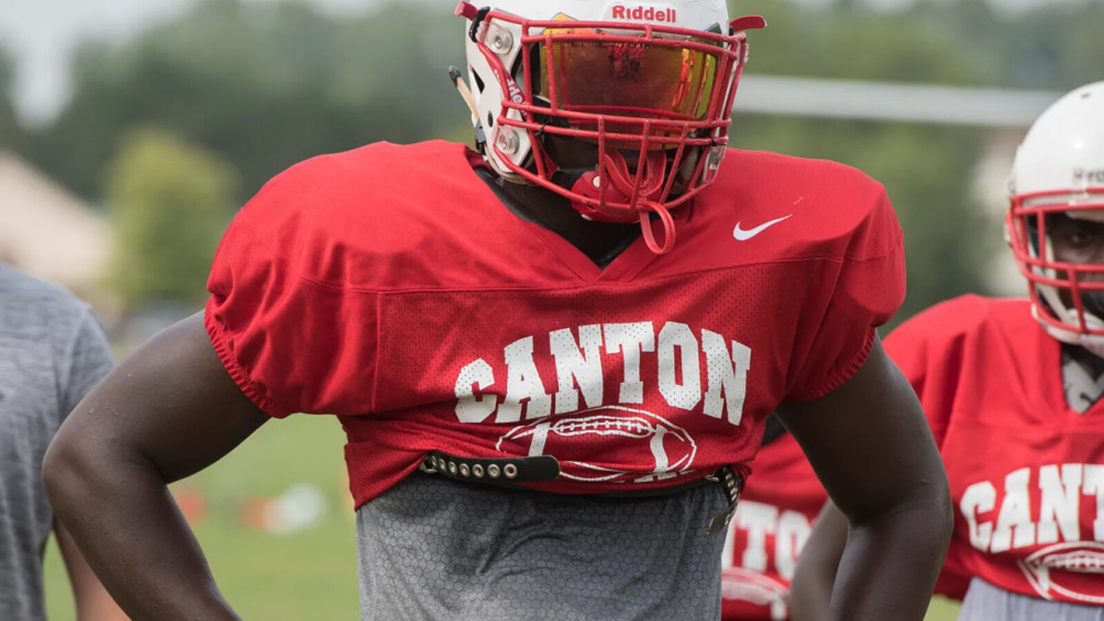 NFL insider links local player to the Lions with the 29th pick in 2024 ...