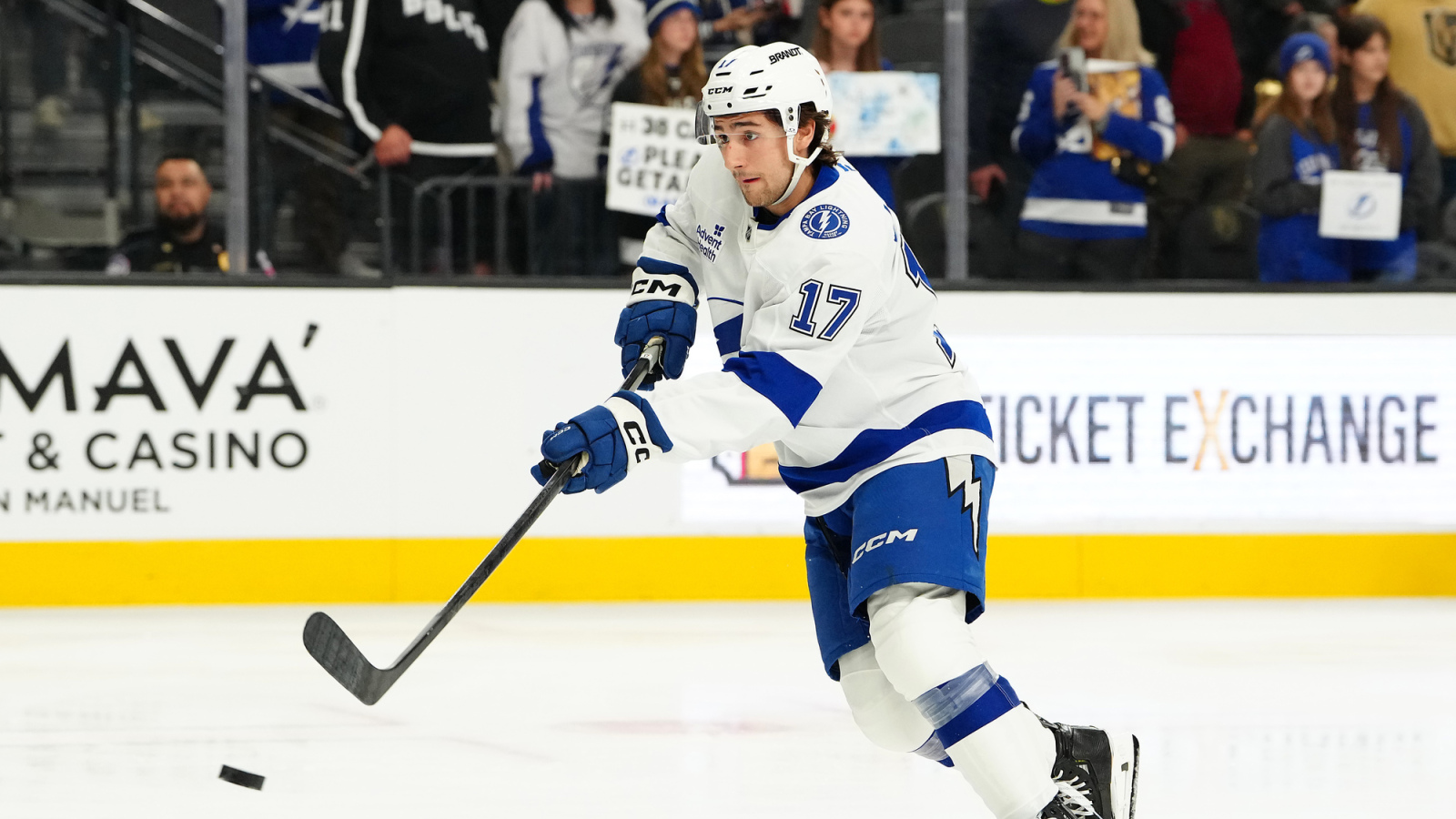 Lightning place Dominic James on injured reserve | Yardbarker