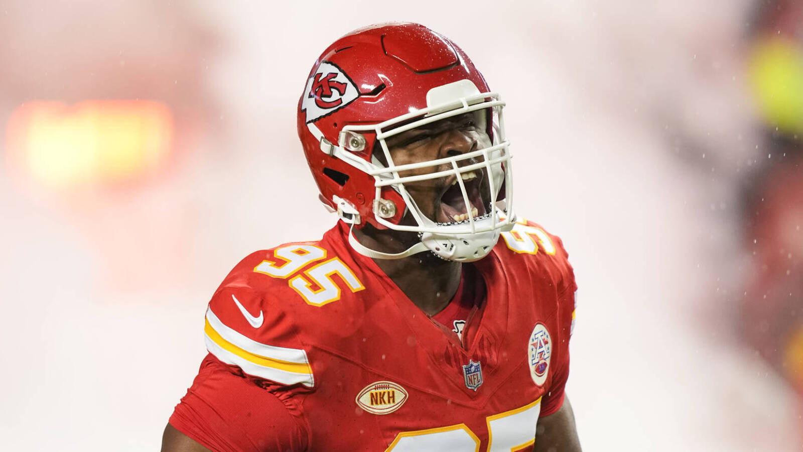 Chiefs’ Chris Jones Sends Big Warning To His Own Team Before Week 14 ...