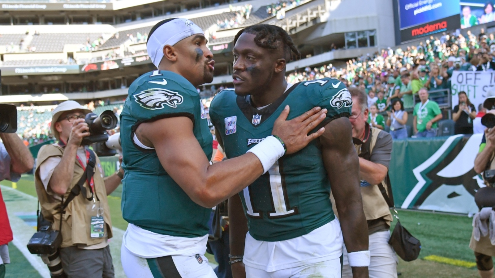 Brandon Graham reacts to drama between A.J. Brown, Jalen Hurts: ‘Things ...