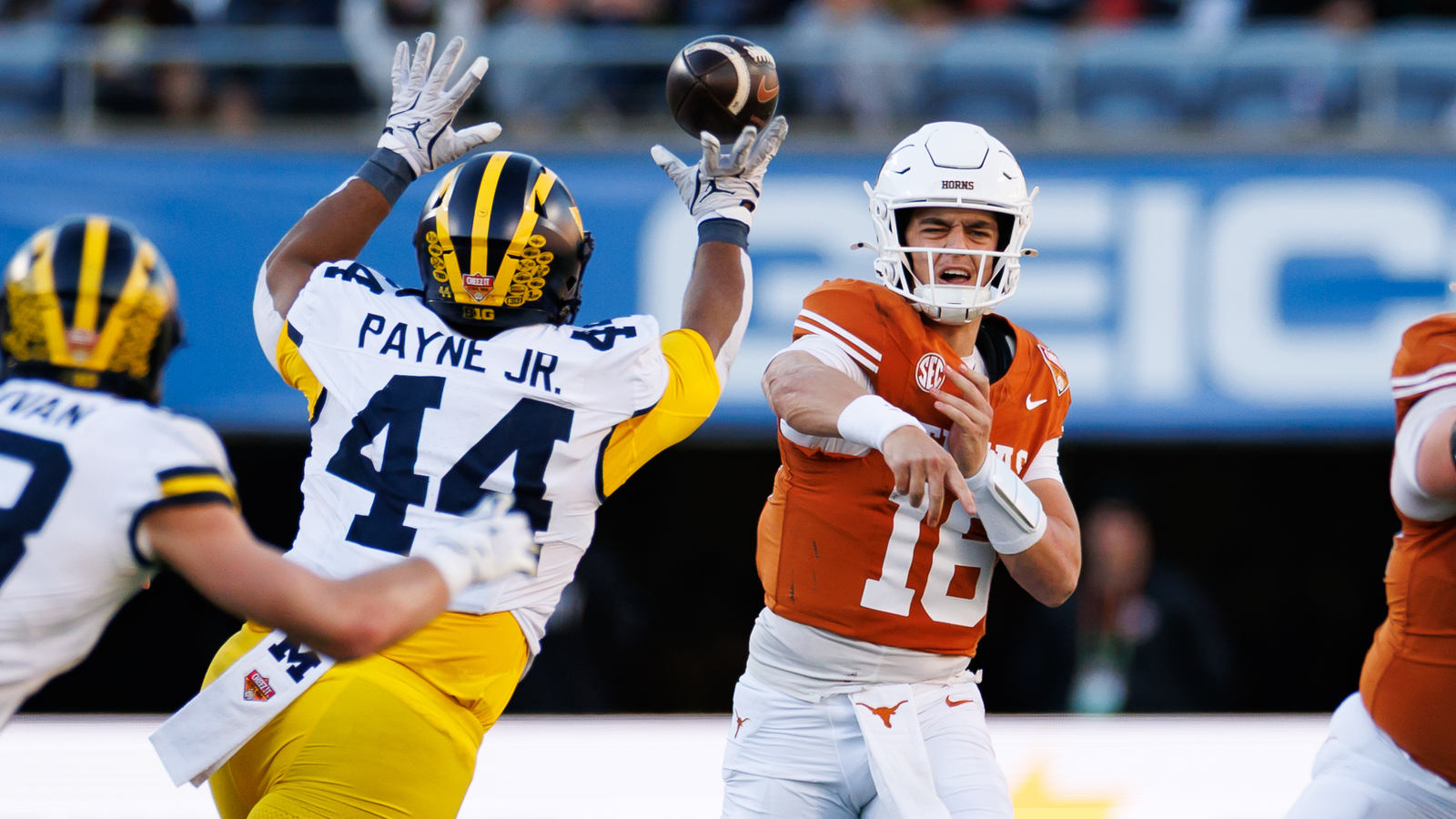 Arch Manning undergoes minor surgery | Yardbarker