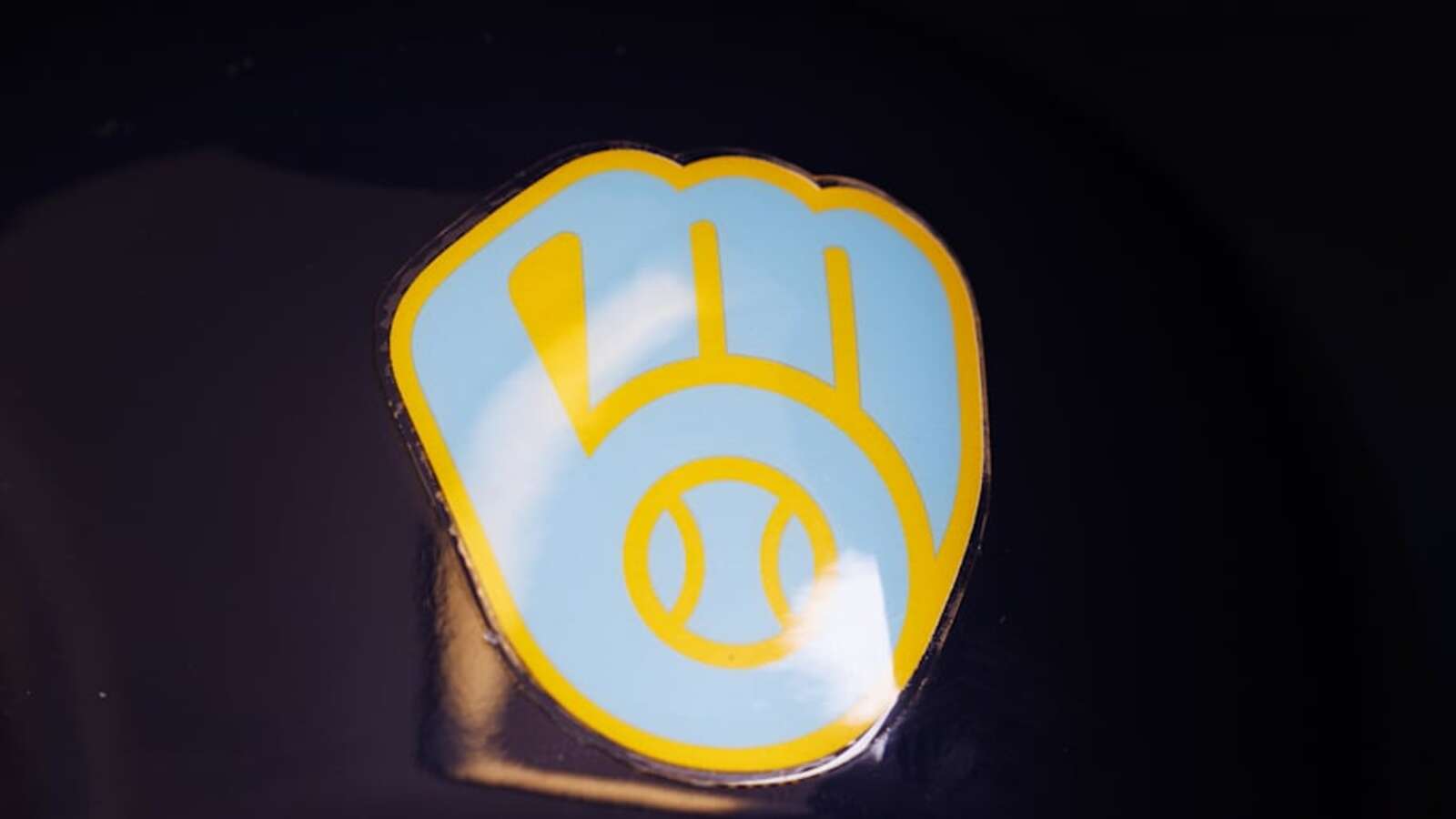 Insider Predicts Major Brewers Trade Before Spring Training | Yardbarker