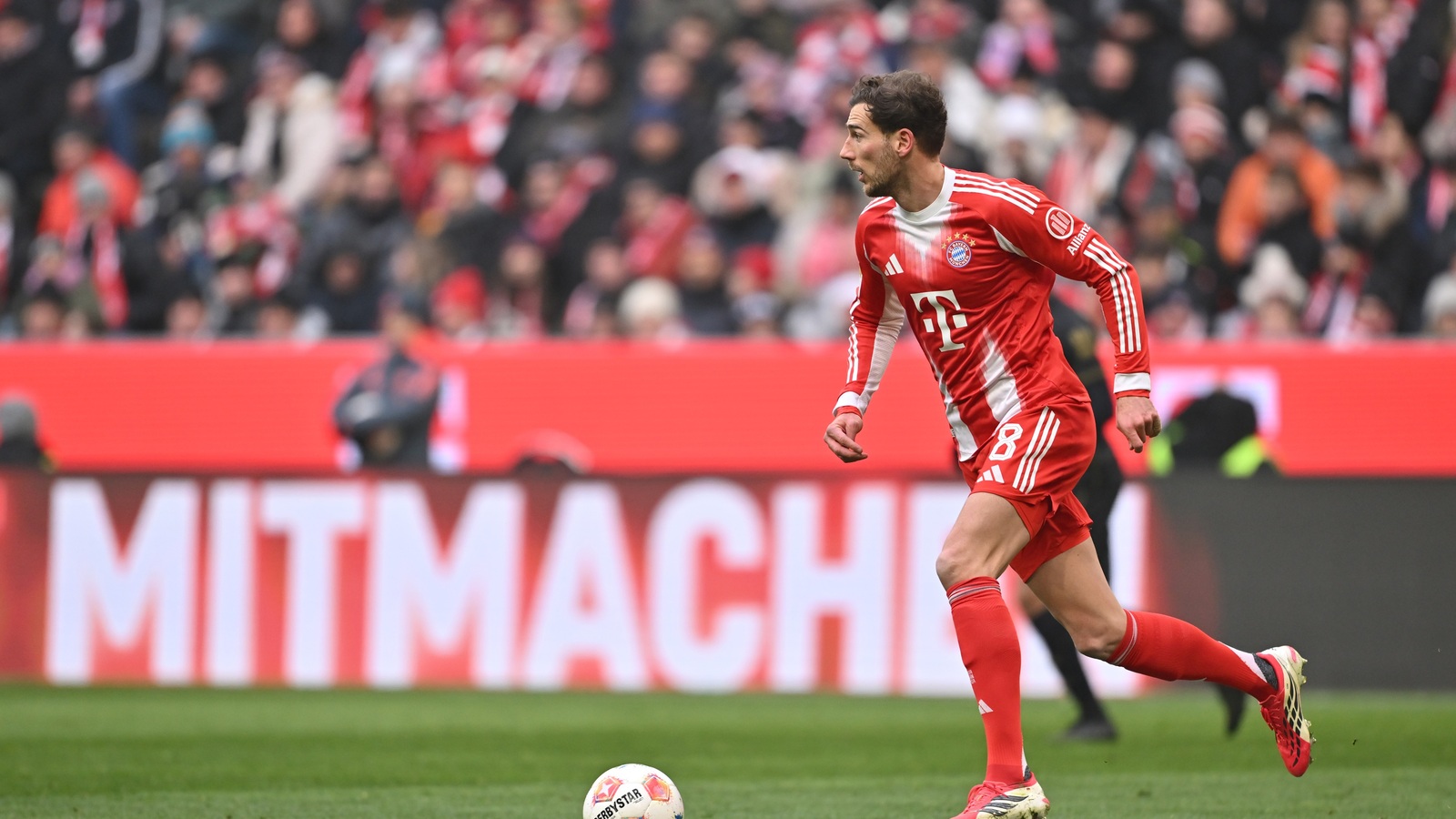 Fabrizio Romano drops afternoon Man Utd bombshell after Leon Goretzka transfer news | Yardbarker