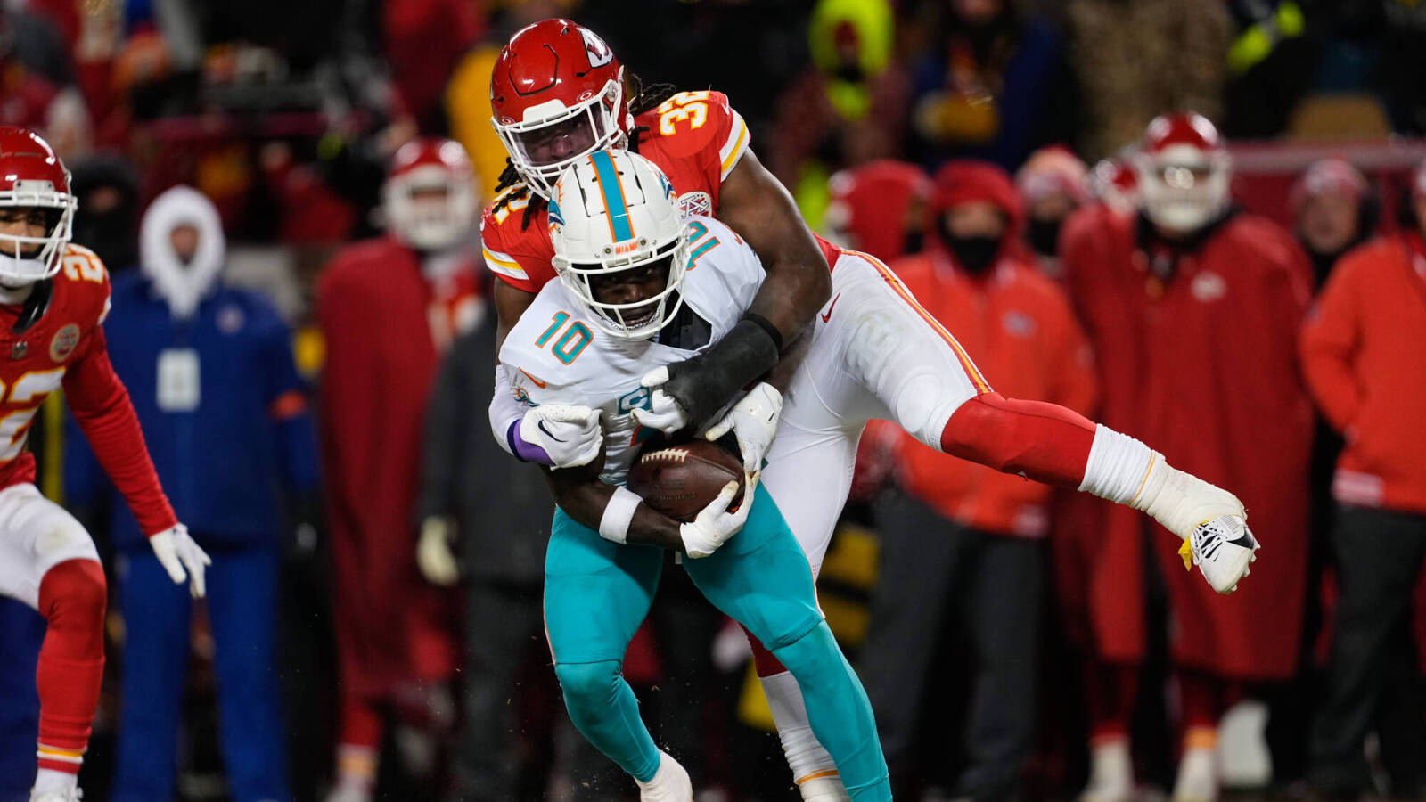 Tyreek Hill reveals powerful locker room message after Dolphins' loss | Yardbarker