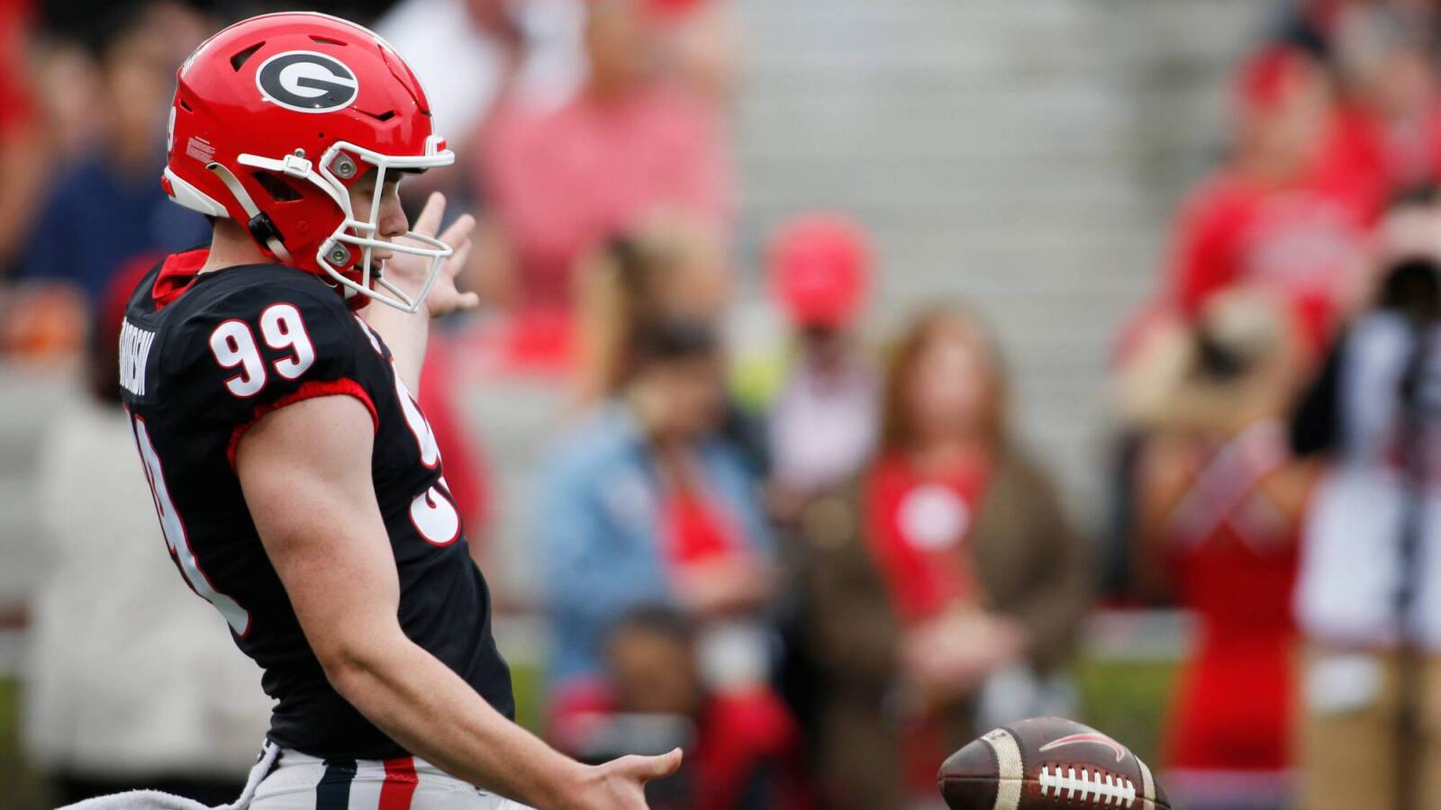 Watch: Georgia's Brett Thorson crushes the punt of the year | Yardbarker