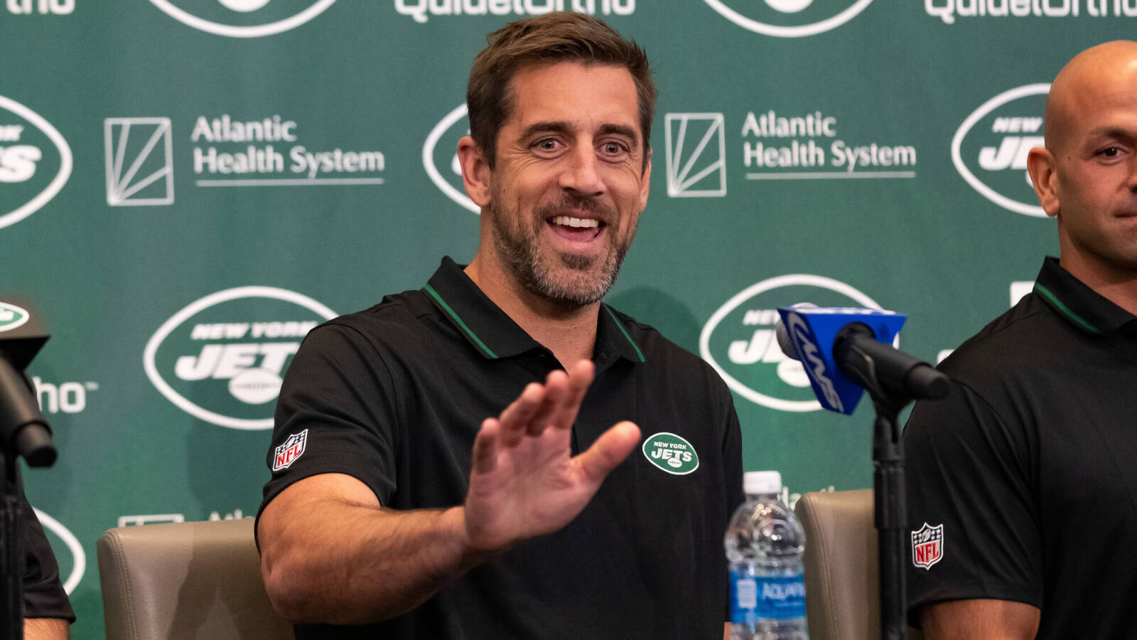 Jets OC served as 'facilitator' in getting Aaron Rodgers | Yardbarker