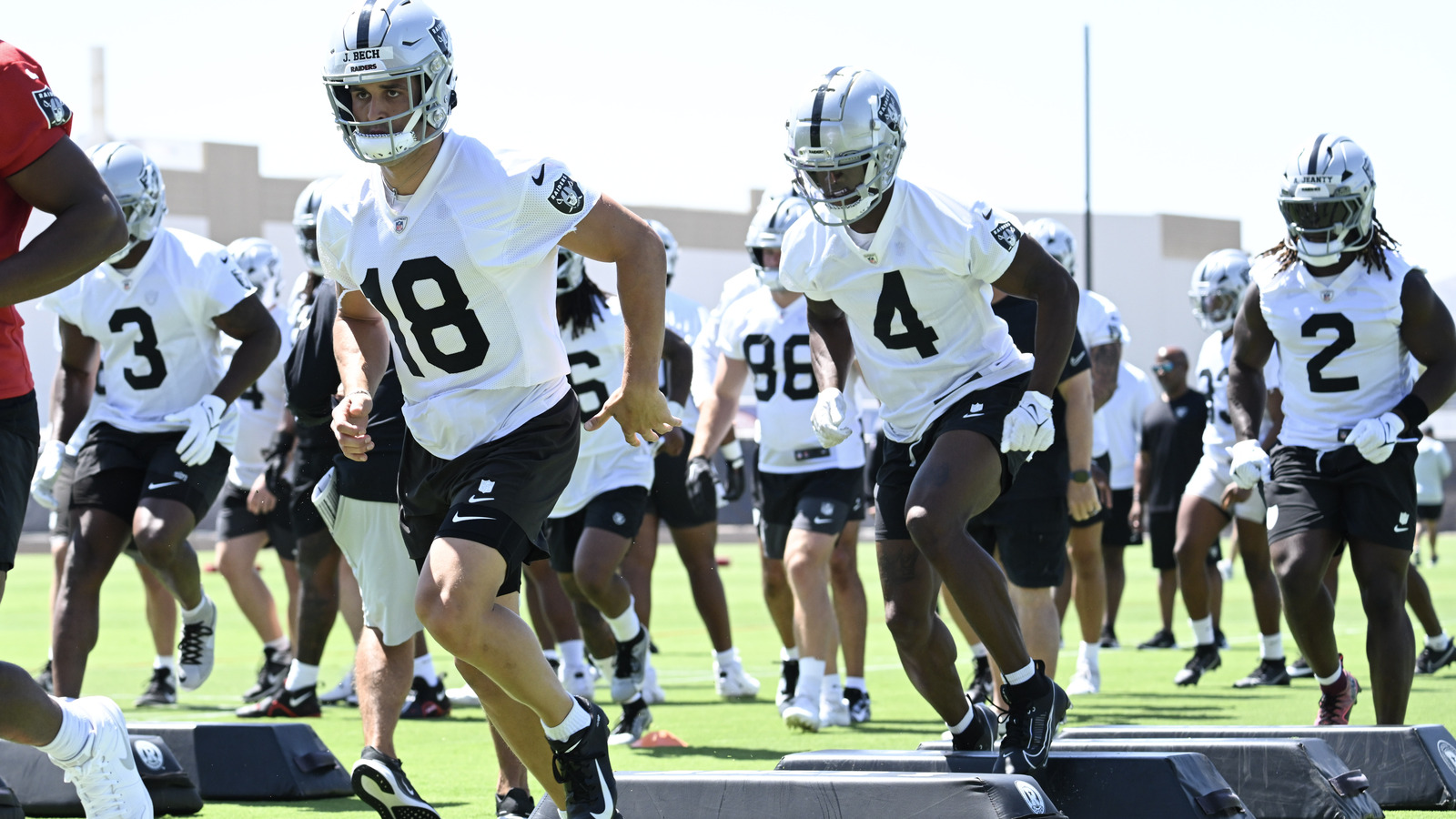 Raiders agree to terms with second-round pick | Yardbarker