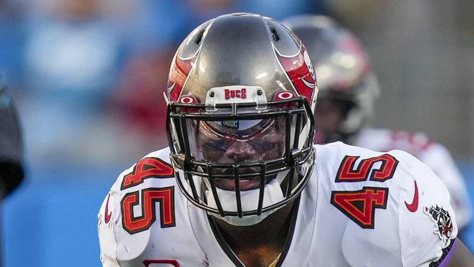 Buccaneers' Devin White: 'We’re praying for' Tom Brady amid 'personal ...