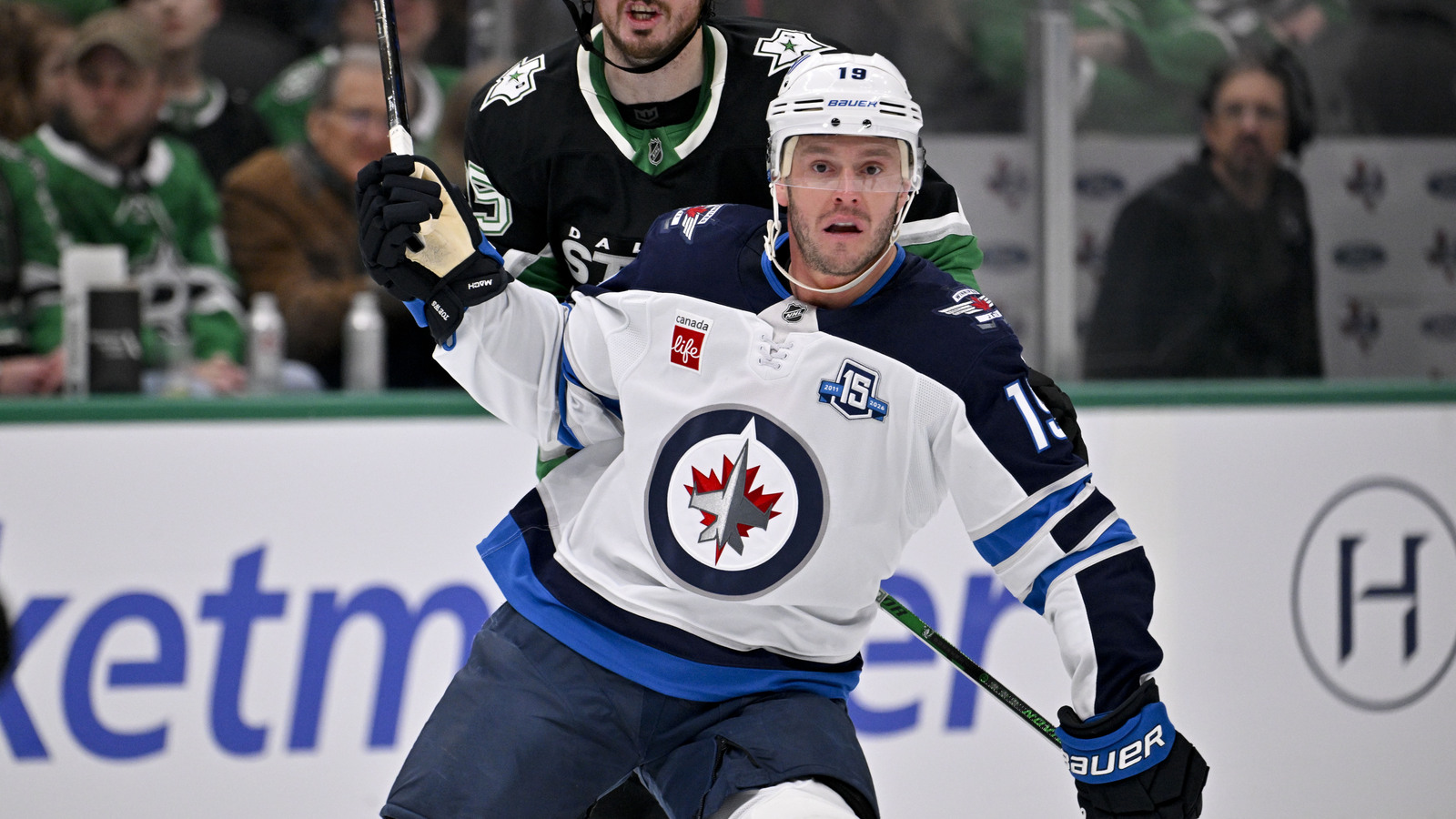 Winnipeg Jets vs. Jonathan Toews: Time to Pull the Trigger? | Yardbarker