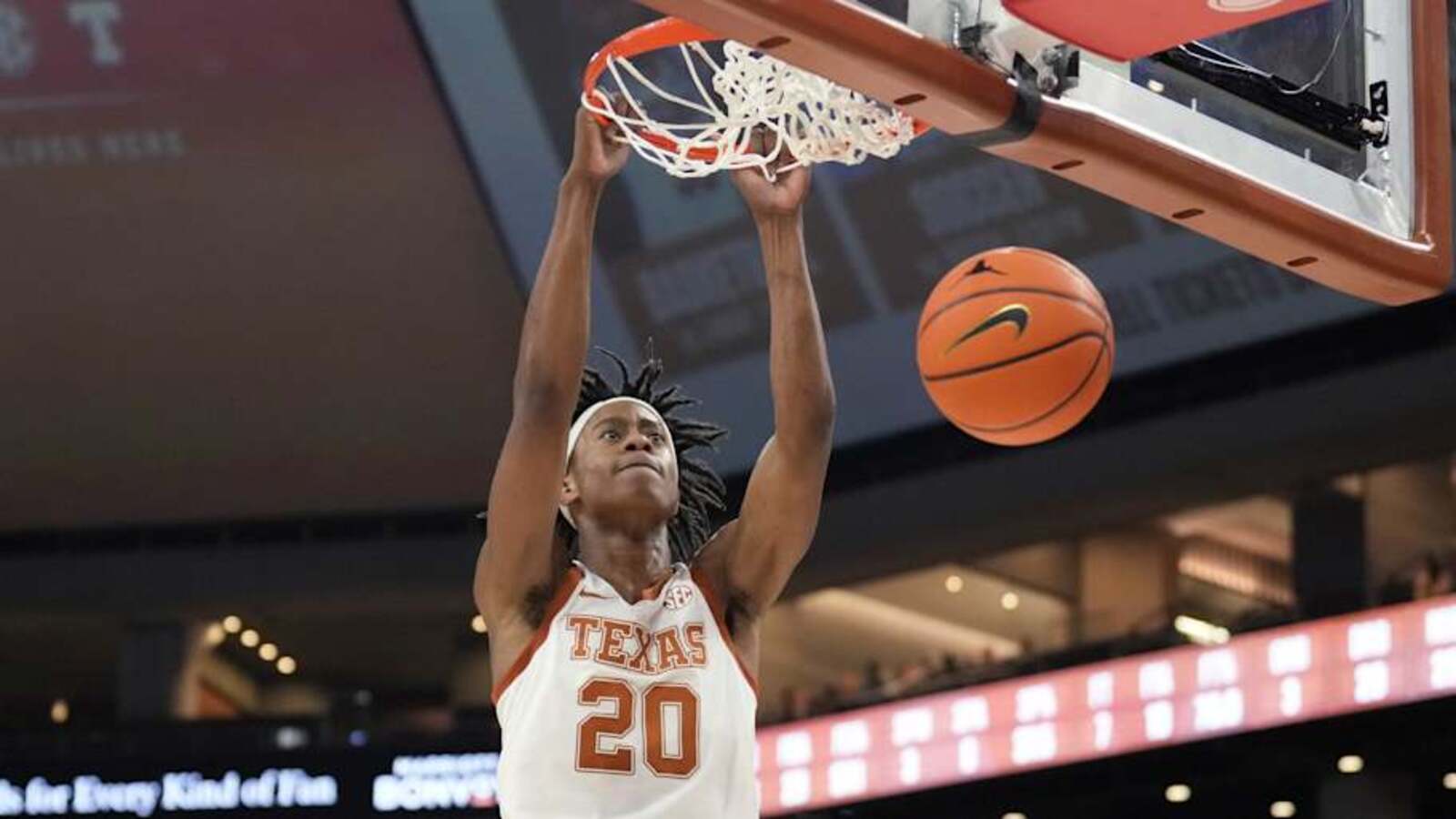 Tre Johnson Shines Again as Texas Longhorns Steamroll Chicago State ...