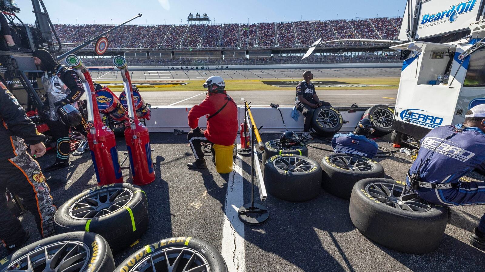 How NASCAR Drivers and Pit Crews Have Adapted to Next Gen Pit Road ...