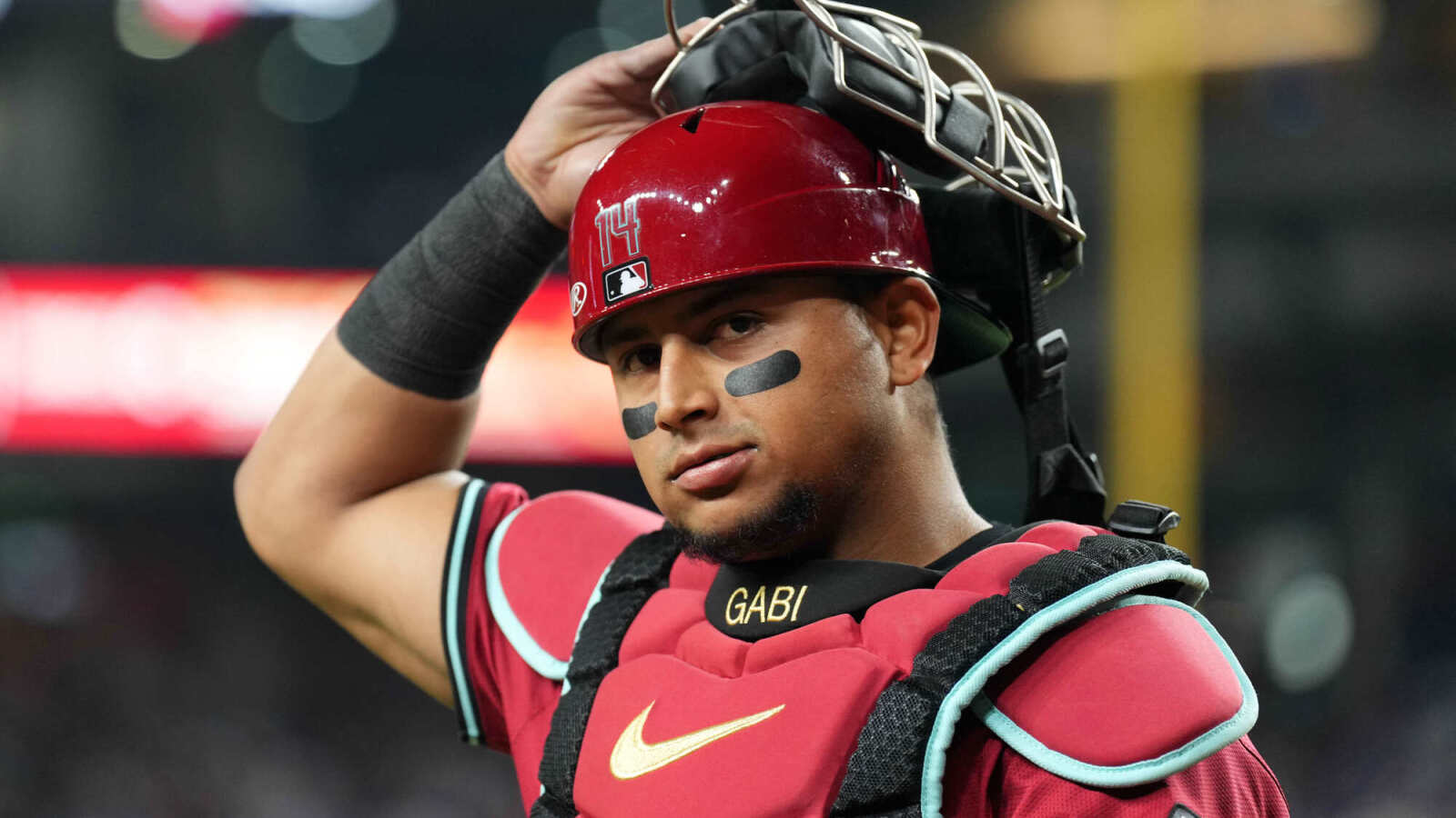 Diamondbacks lose Gold Glove-winning catcher to injury | Yardbarker