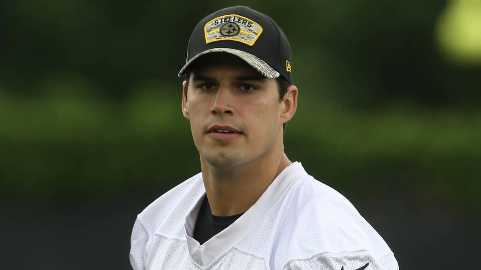 Steelers' Mason Rudolph 'can't control' trade rumors amid Kenny Pickett ...