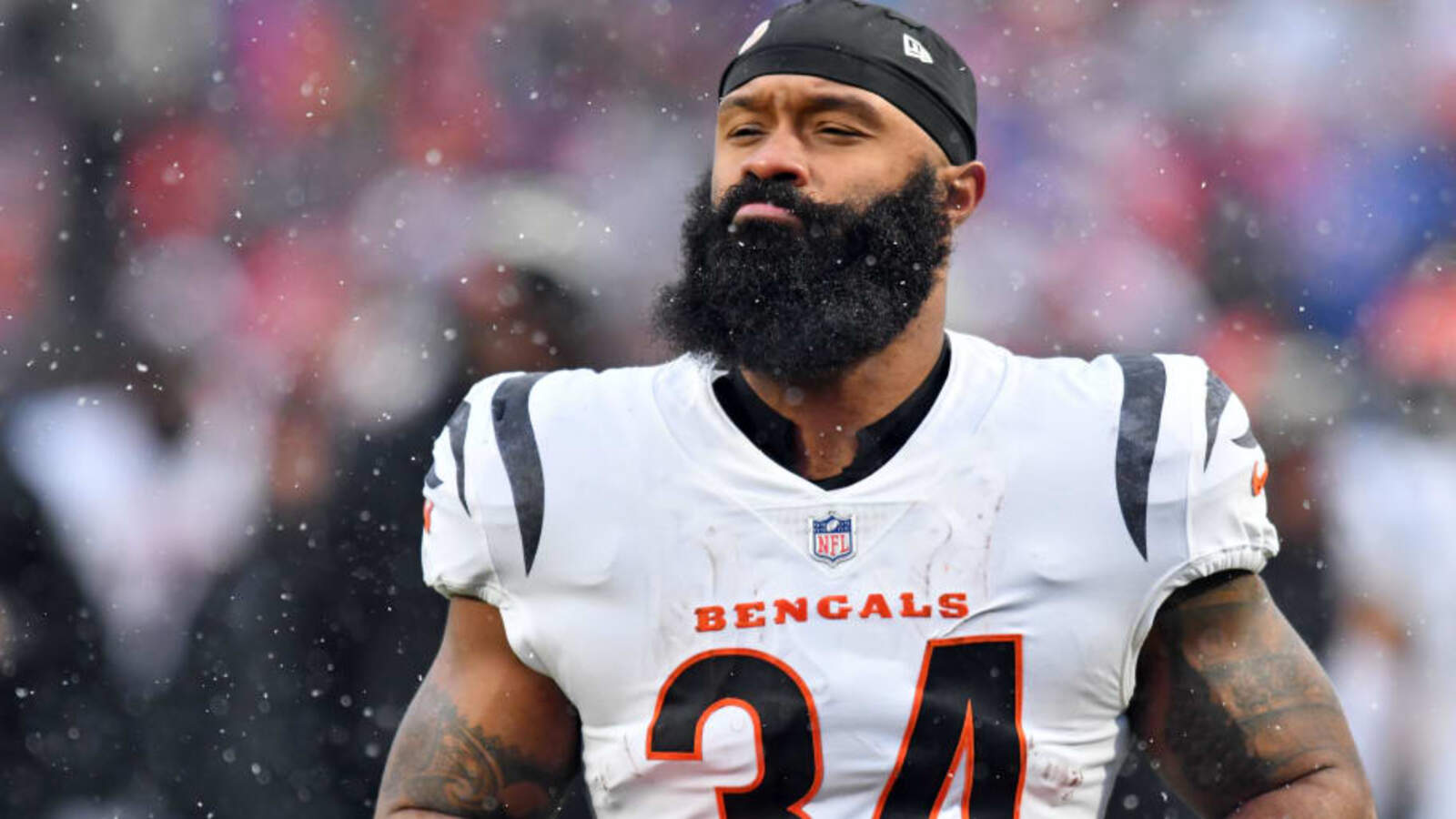 Former Bengals fan favorite painfully joins the dark side, signs with ...