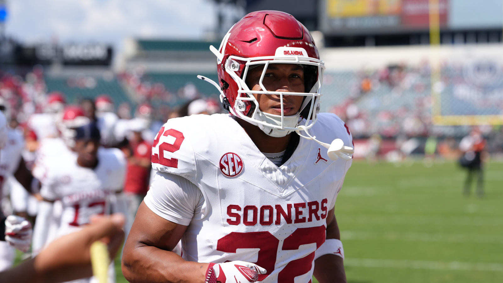 Bowen brothers help Oklahoma upset Bama, keep CFP hopes alive | Yardbarker