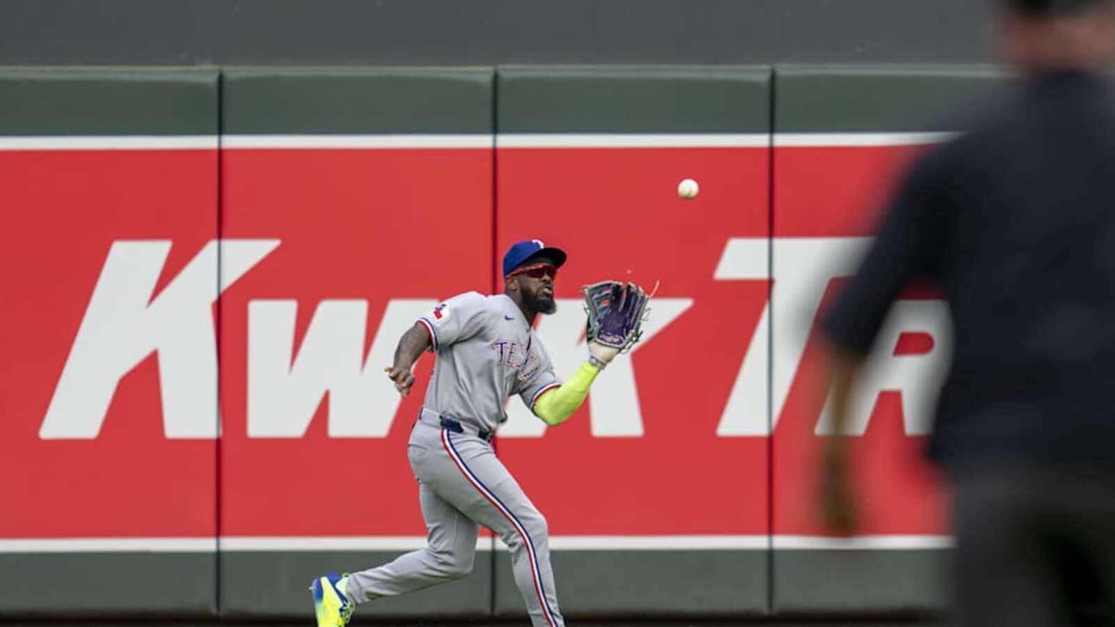 Padres Linked to $14 Million All-Star, Gold Glove Outfielder in ...