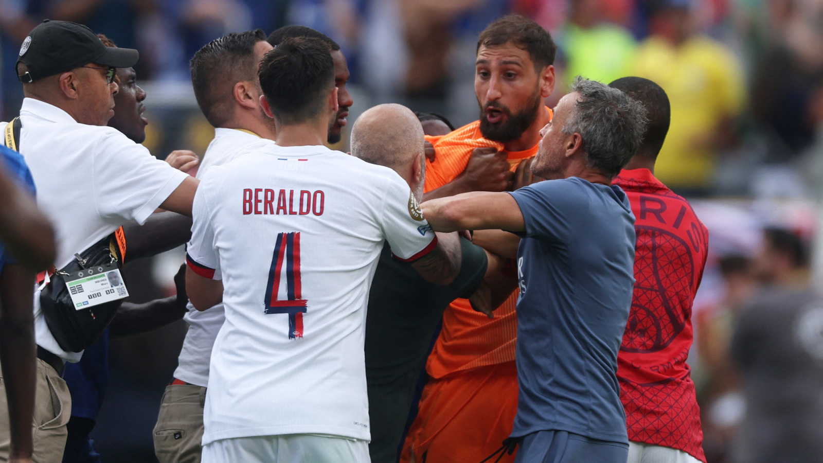 PSG manager grabs Chelsea player by throat at end of Club World Cup ...