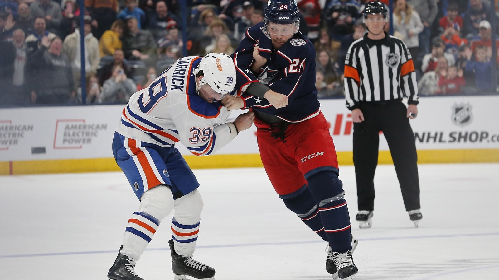 Top five Oilers fights of the year: #2 — Sam Carrick fights Mathieu ...