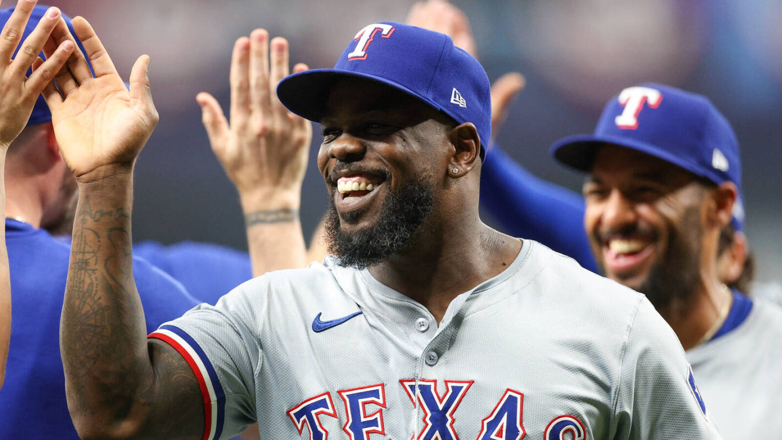 Adolis Garcia shows off cannon arm with insane throw home | Yardbarker