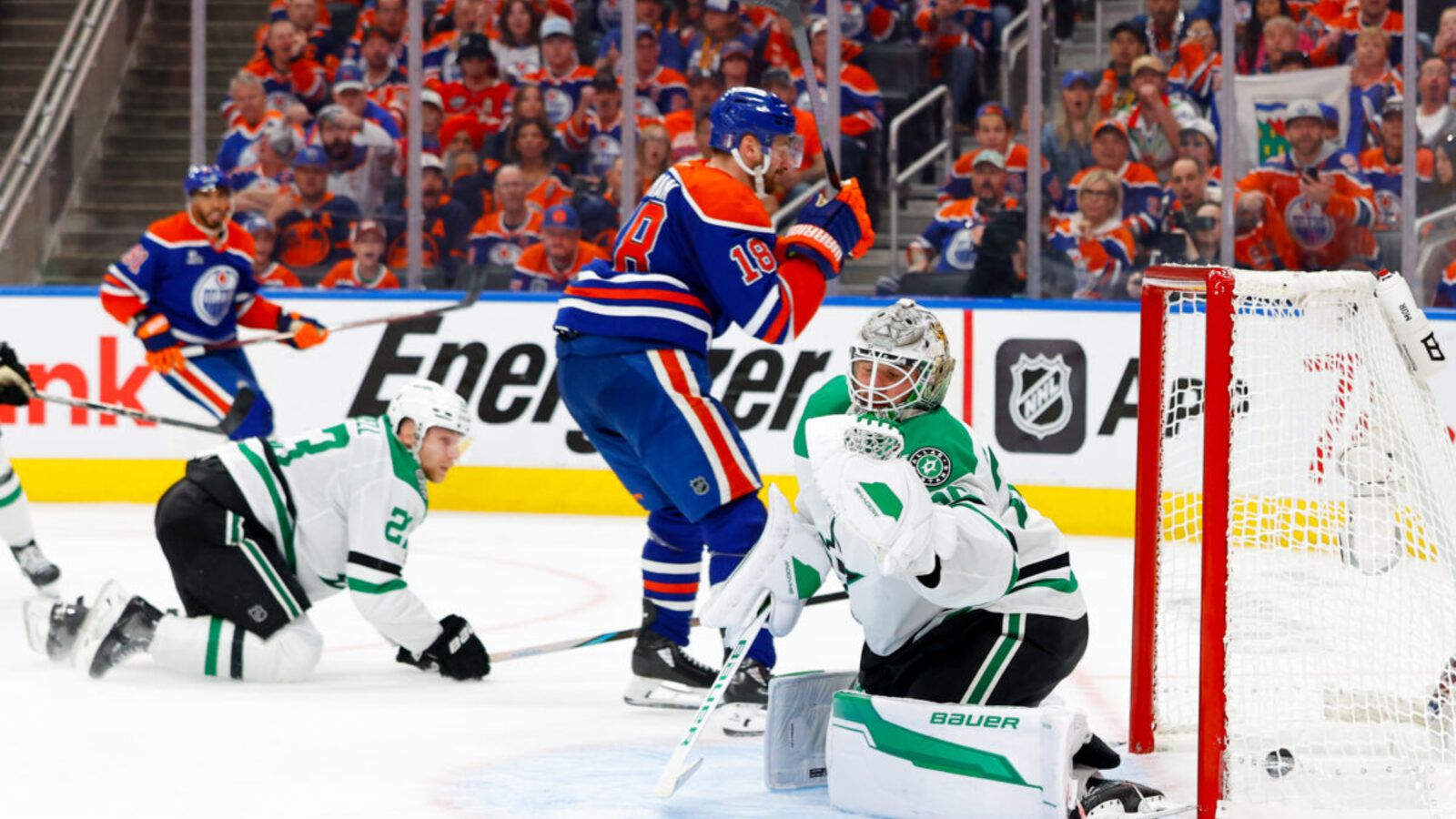 From Questioned to Clutch: Oilers’ Superstars Answer the Bell in Game 3 ...